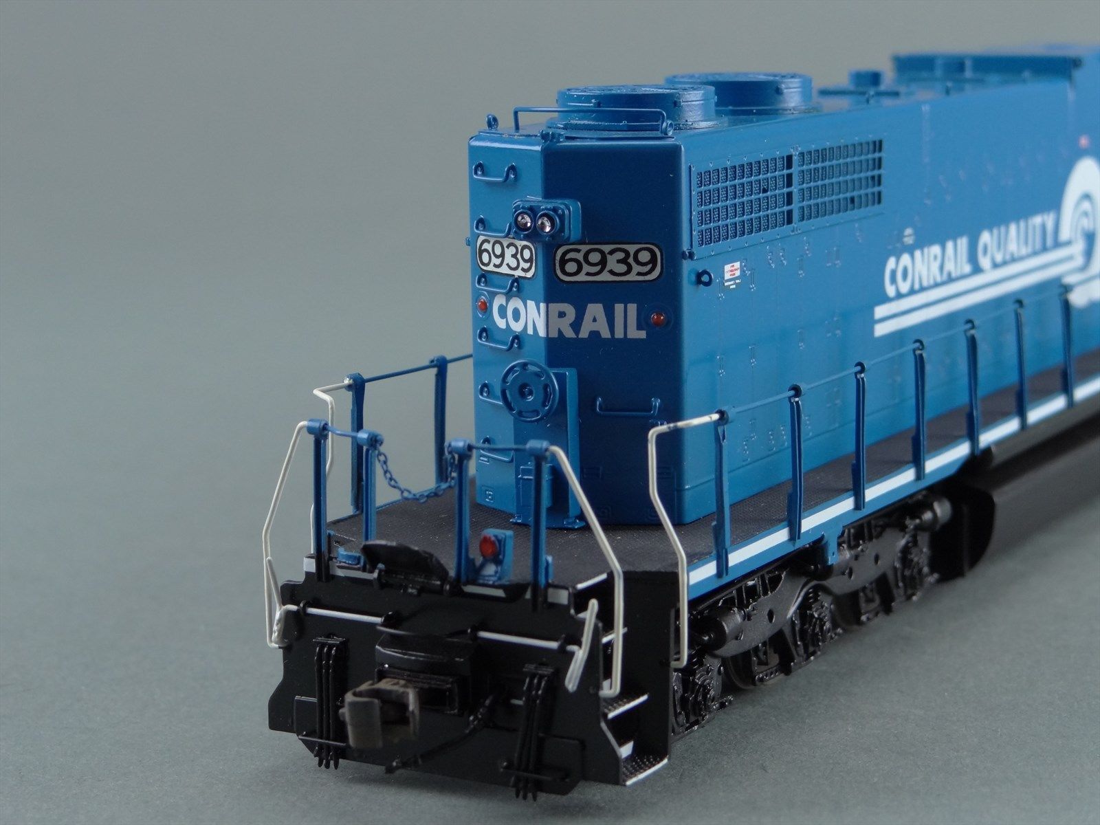 HO Brass Model Train - OMI 6230.2 CR Conrail Quality SD38 Diesel #6939 ...