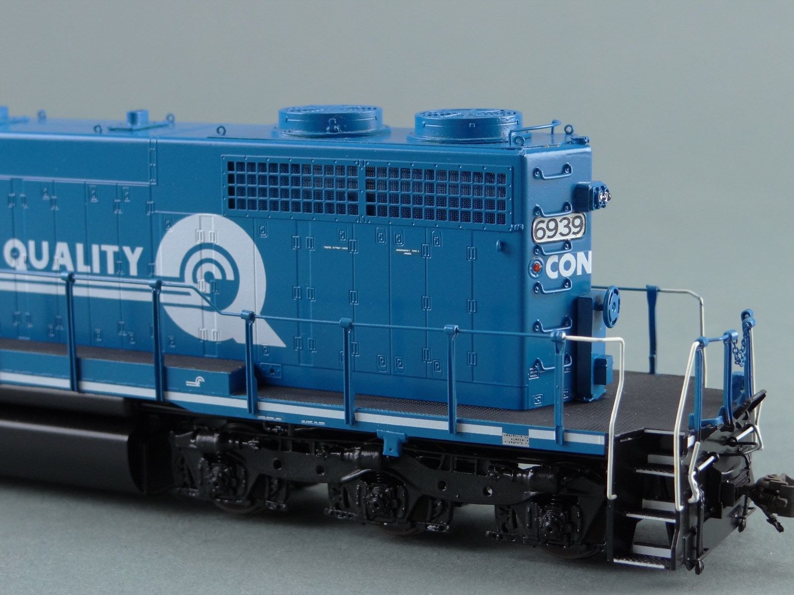 HO Brass Model Train - OMI 6230.2 CR Conrail Quality SD38 Diesel #6939 ...
