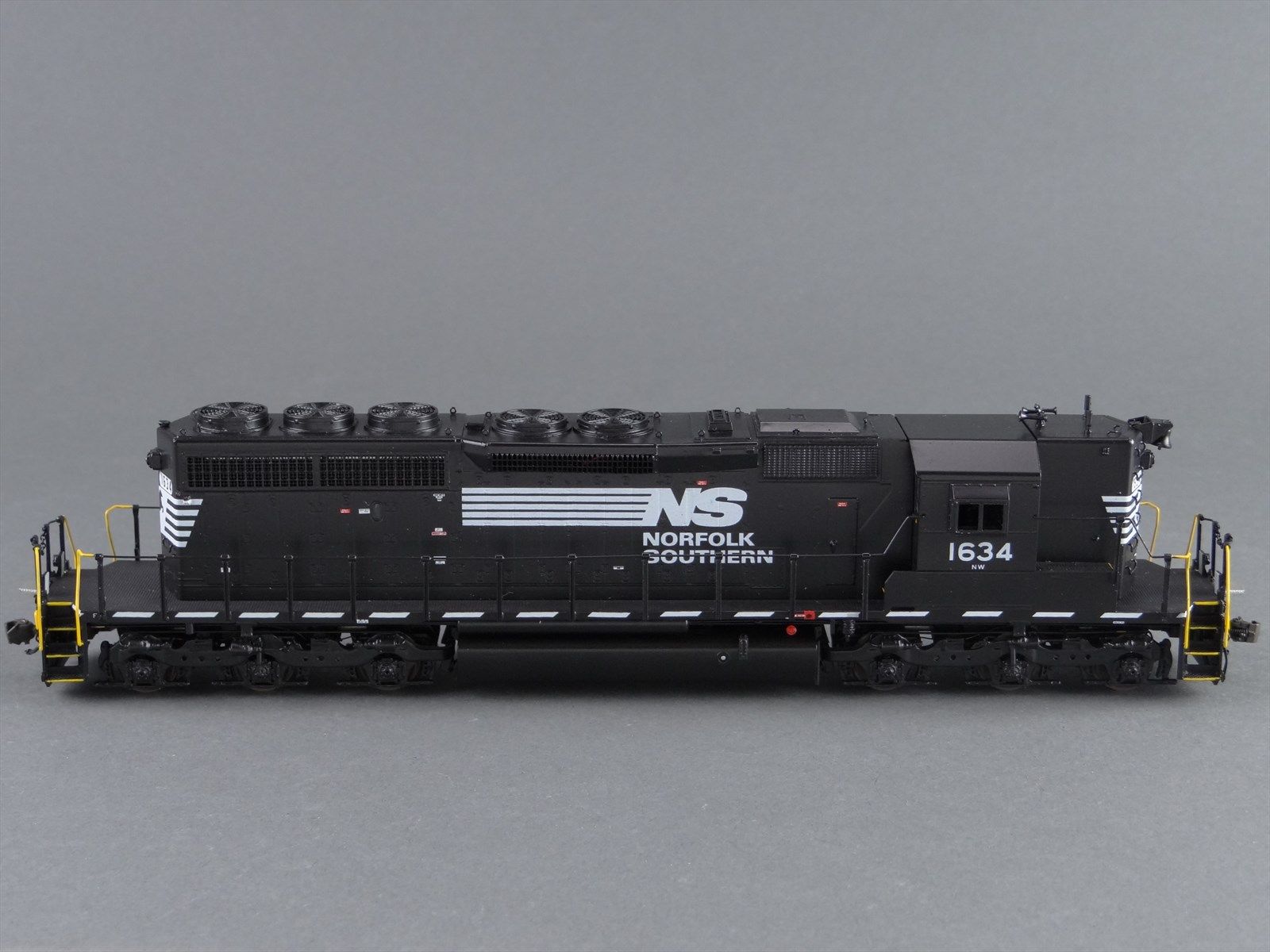 HO Brass Model Train - OMI 6671.2 NS Norfolk Southern SD40-2 Diesel ...
