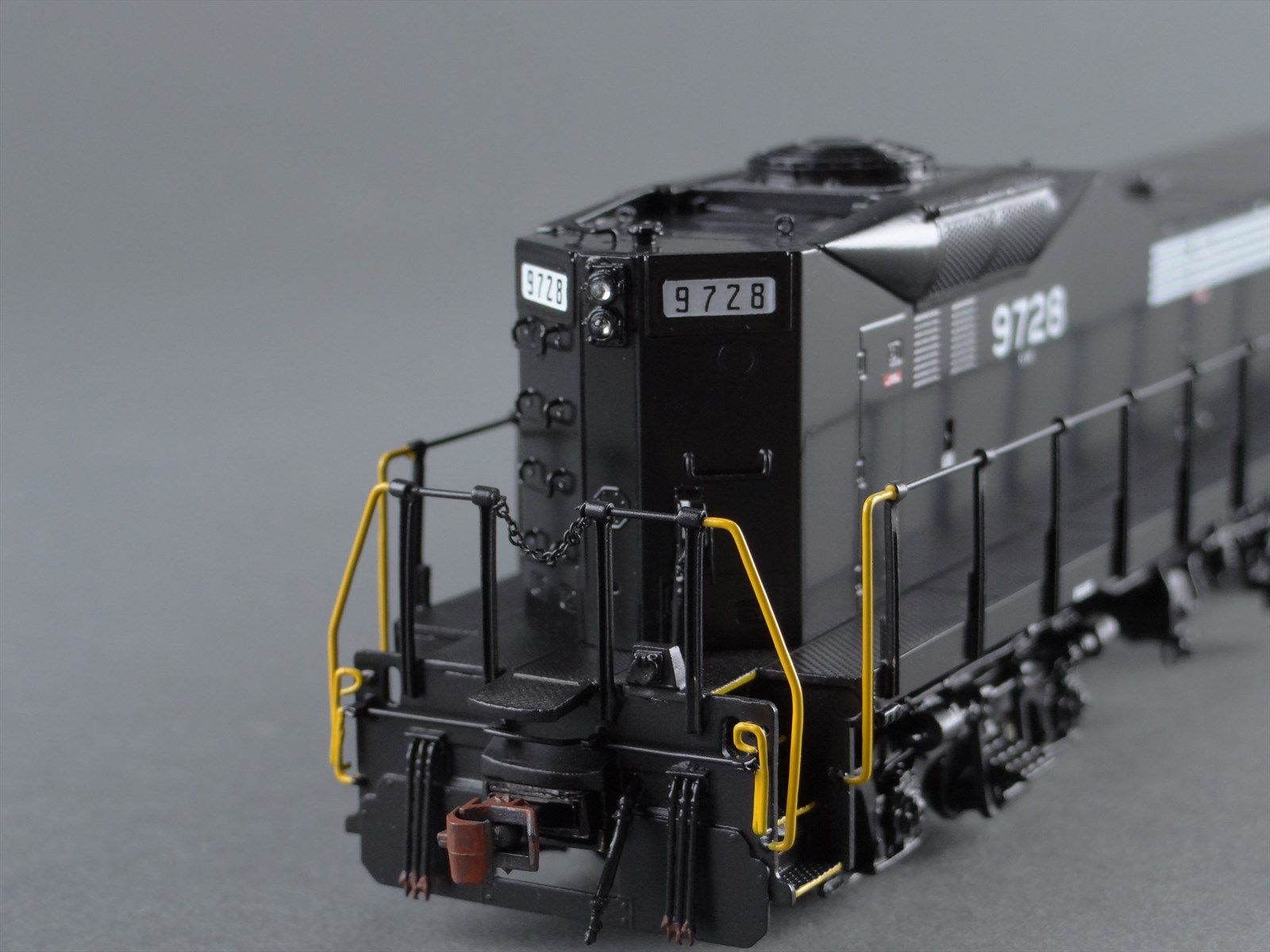 HO Brass Model Train - OMI 6224.1 NS Norfolk Southern Road Slug Diesel #9728 - Pro Custom