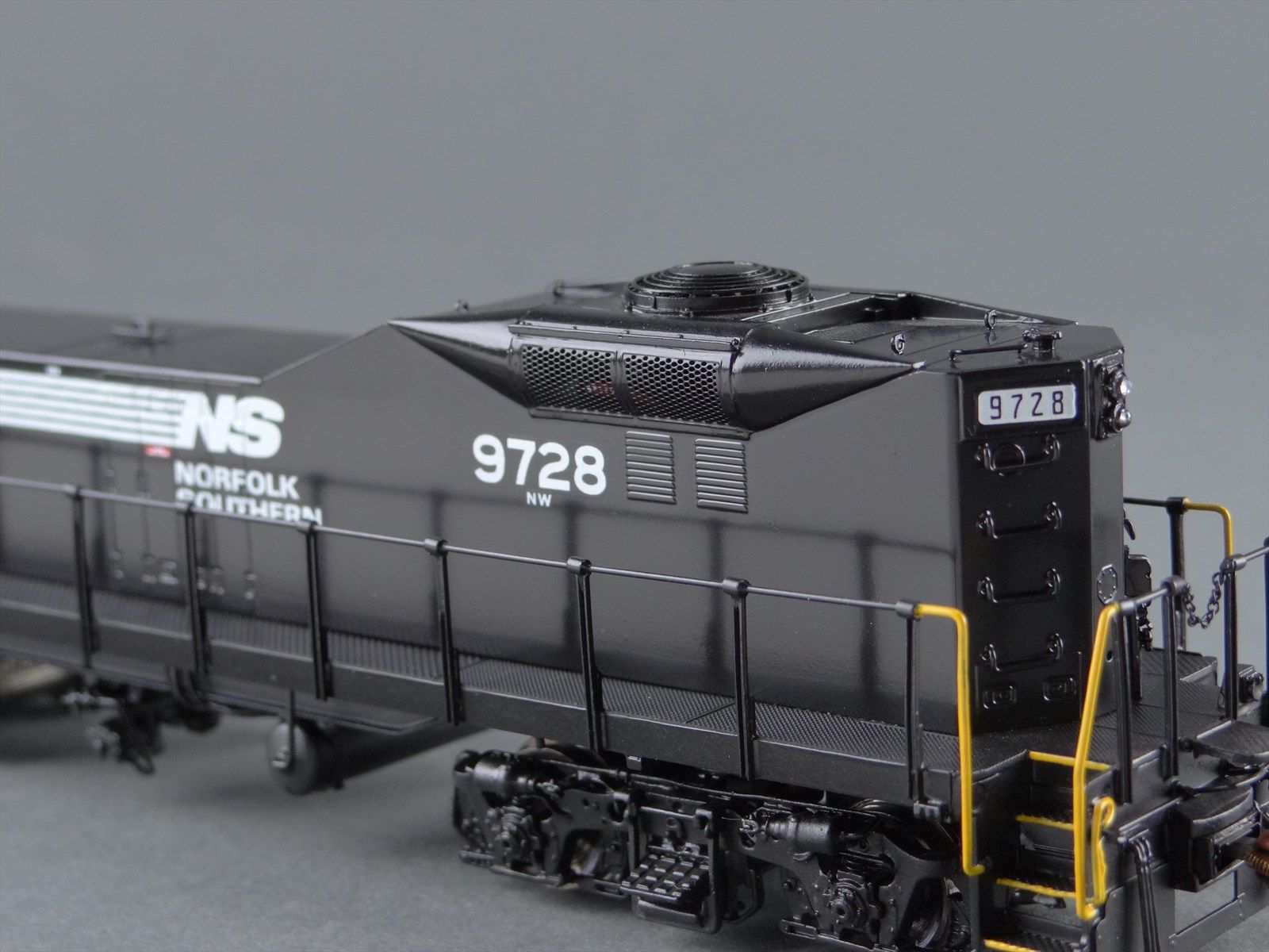 HO Brass Model Train - OMI 6224.1 NS Norfolk Southern Road Slug Diesel #9728 - Pro Custom