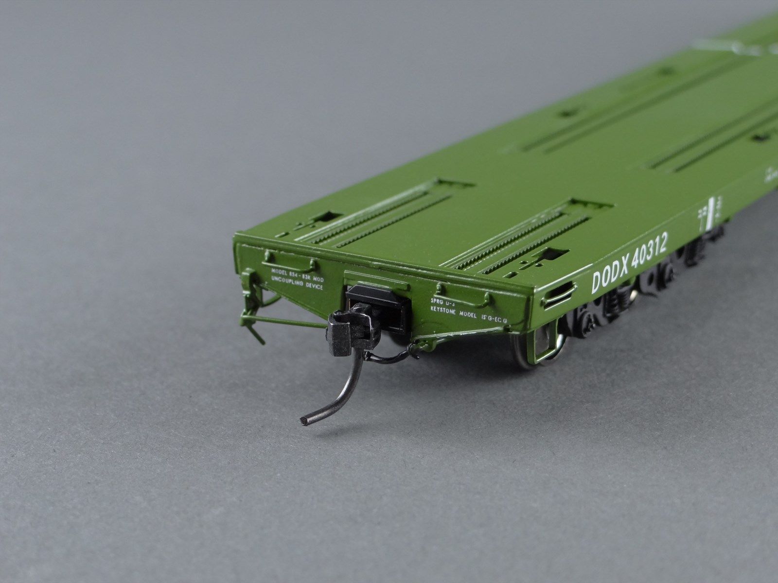 HO Brass Model Train - UTI 7021-2 DODX Heavy Duty Flat Car #40312 BN Green