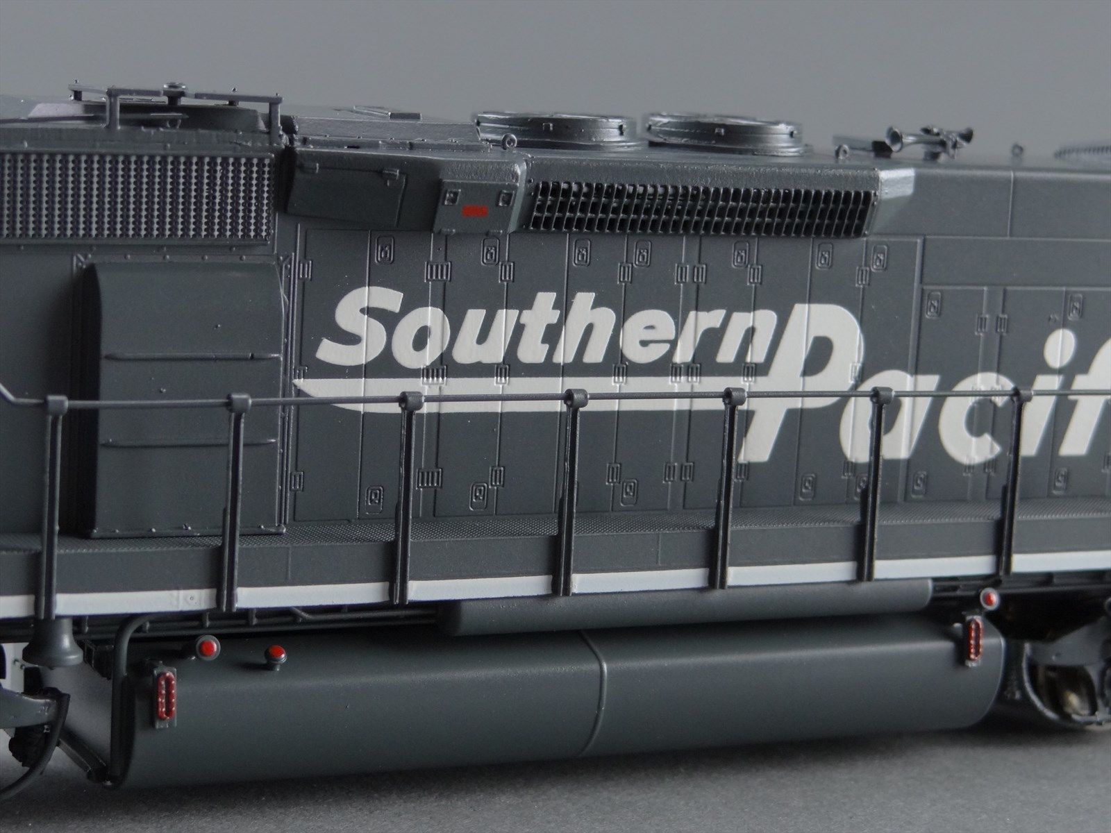 HO Brass Model Train - OMI 6279.1 Overland SP Southern Pacific Road SD40T-2 Diesel #8277