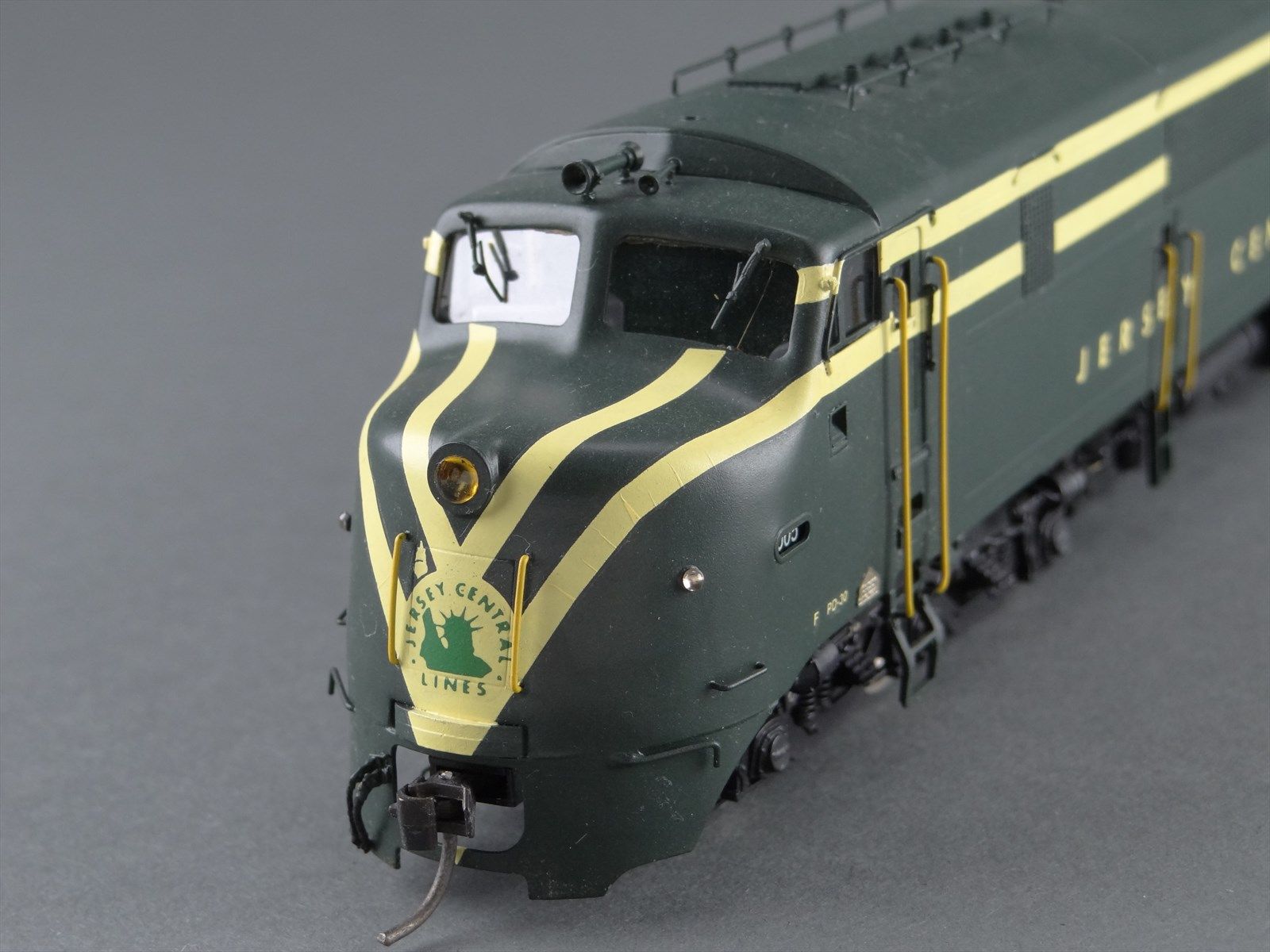 HO Brass Model Train - OMI 5137.2 CNJ Central New Jersey Double Ender #2005