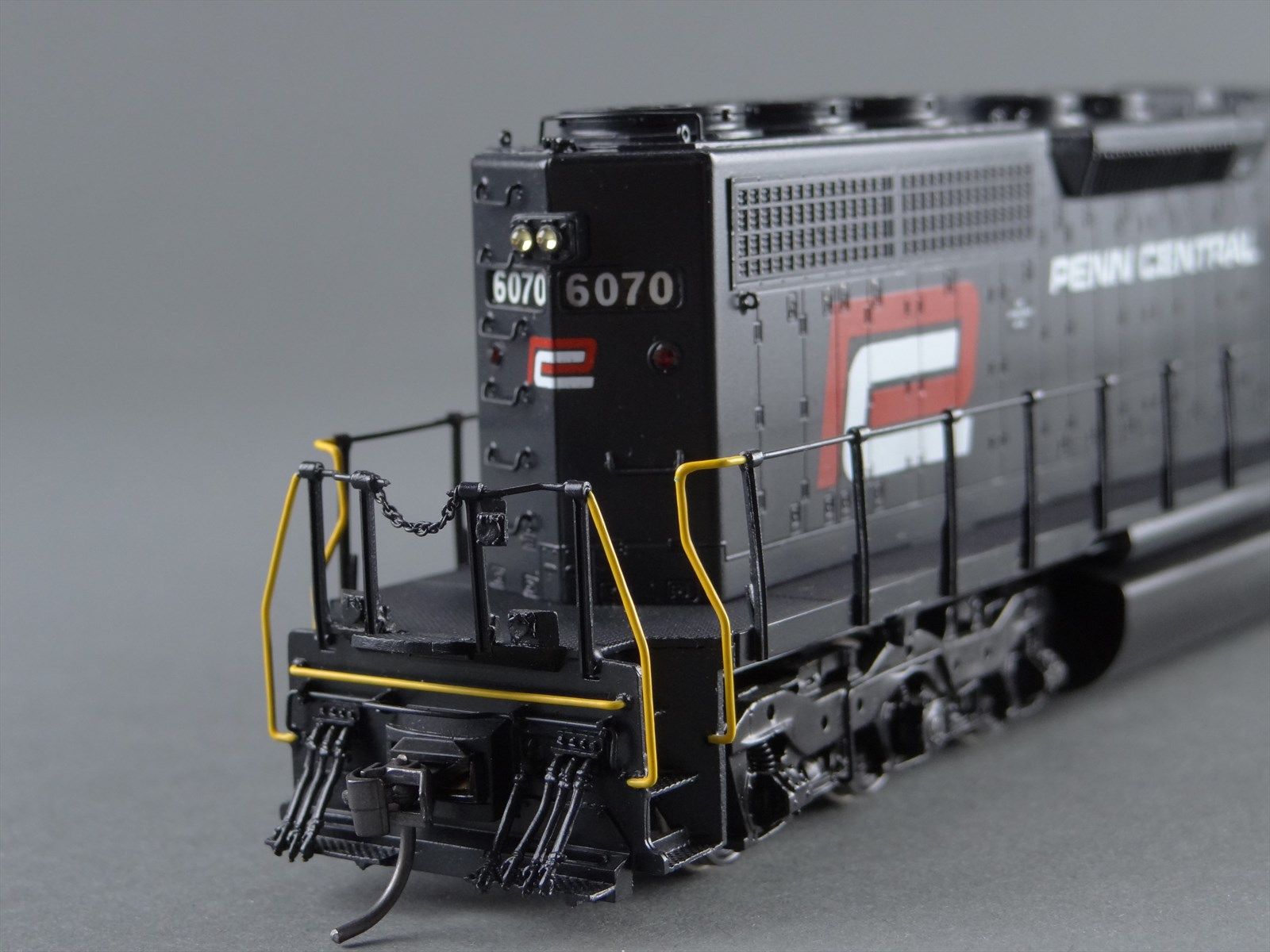 HO Brass Model Train - OMI 5387 PC Penn Central SD40 Diesel #6070 w ...
