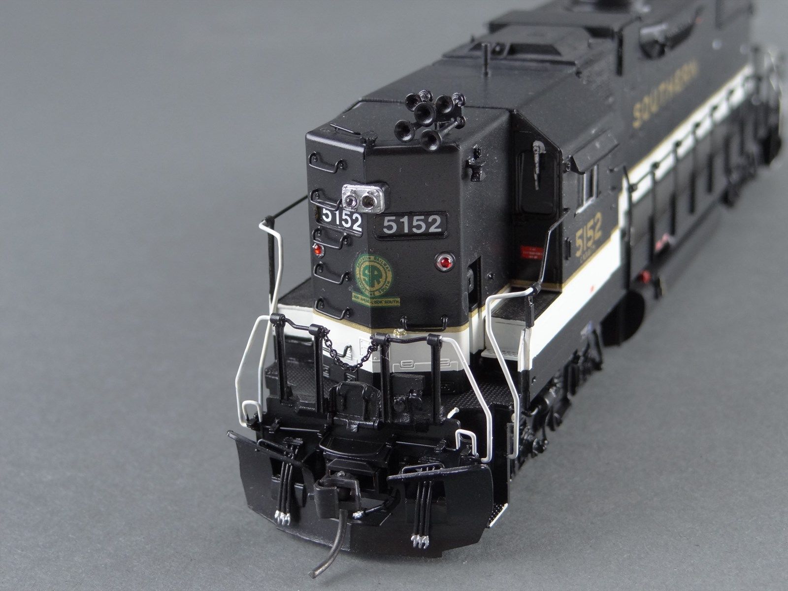 HO Brass Model Train - OMI 5652 Overland Southern EMD GP38-2 Diesel ...