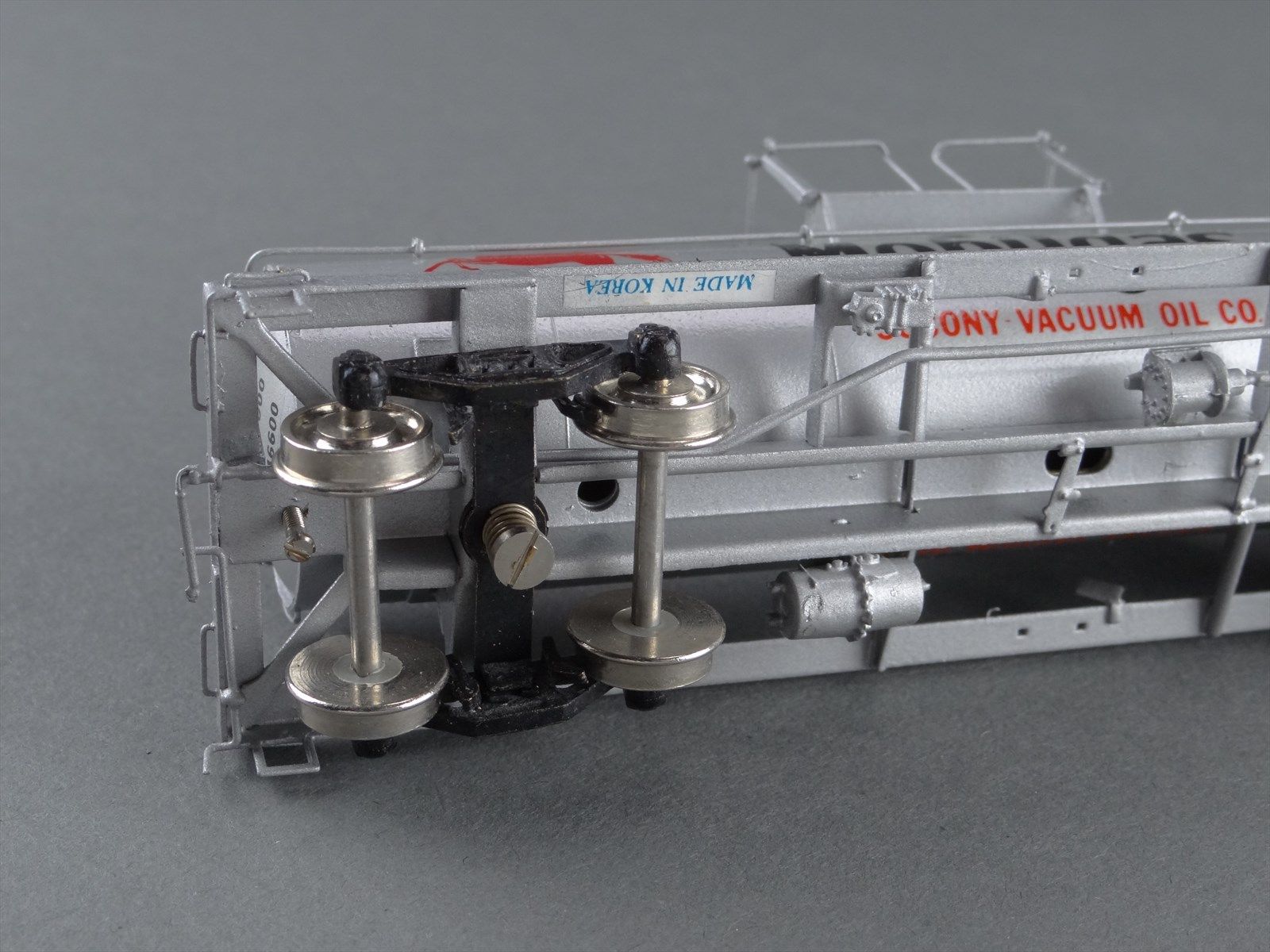 HO Brass Model Train - PSC 15656 Mobilgas 8,000 Gallon Tank Car