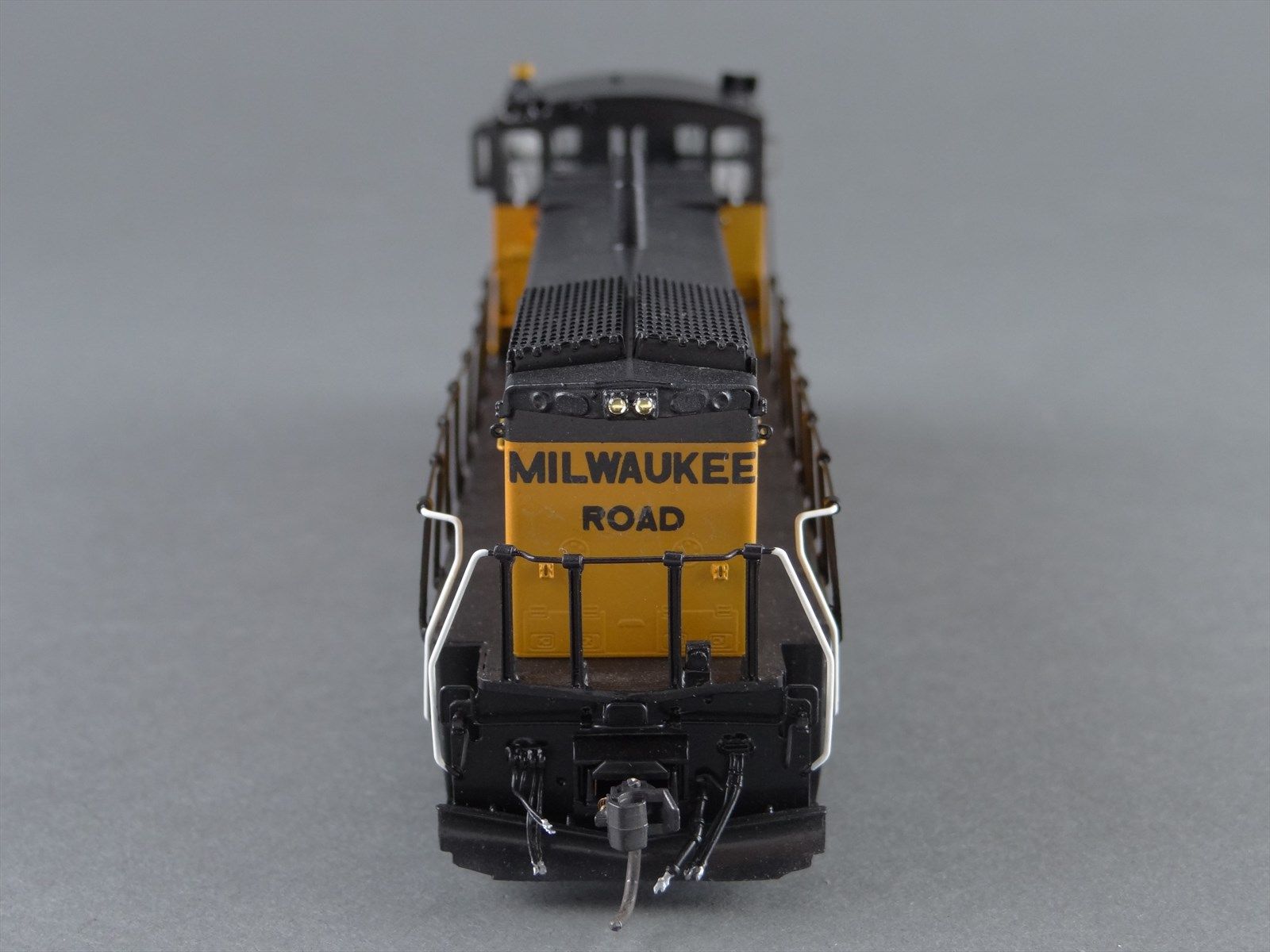 HO Brass Model Train - OMI #5592.1 Overland Milwaukee Road Milw MP15A-C #479