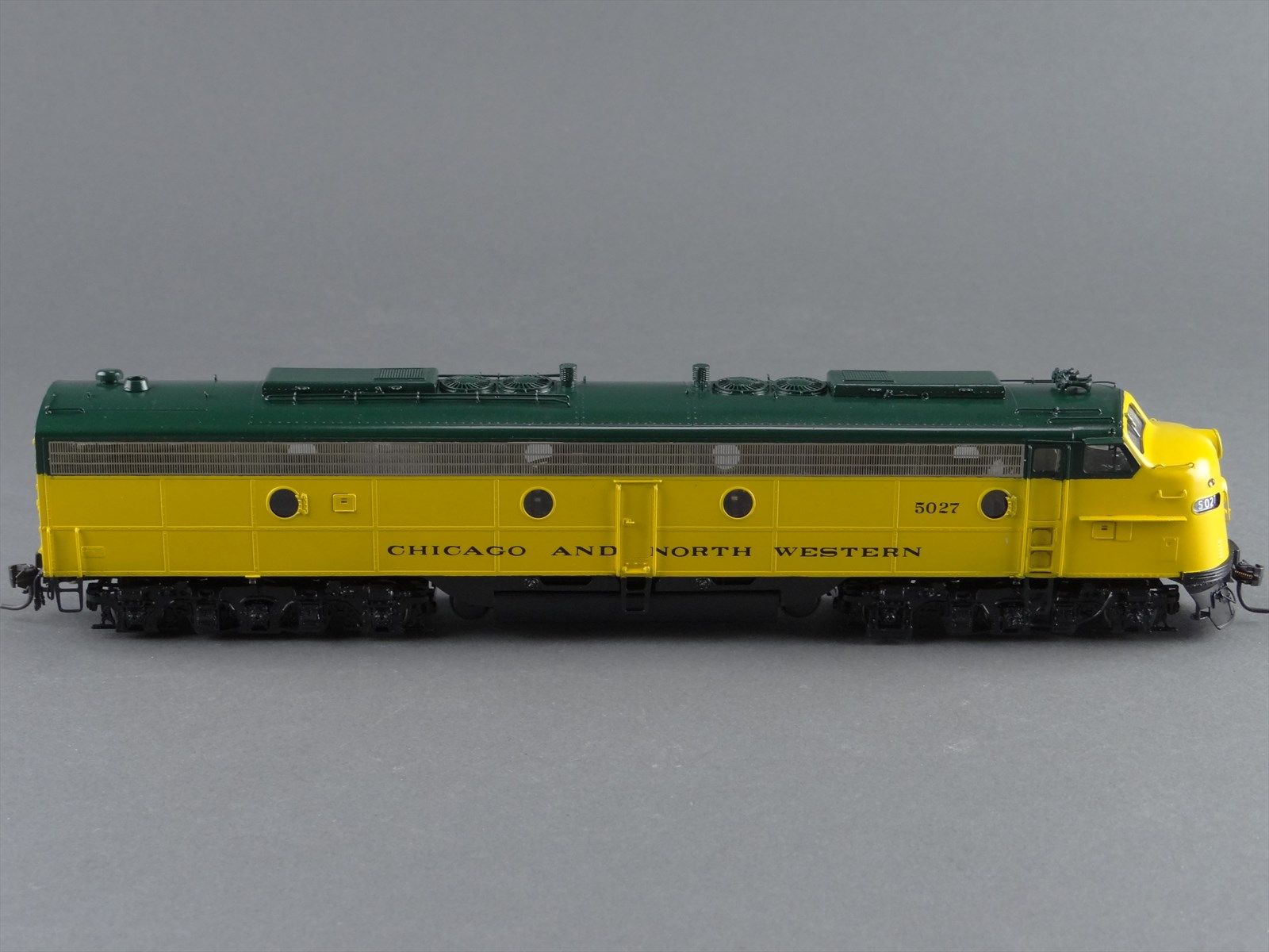 HO Brass Model Train - OMI 6015.1 Overland C&NW Chicago & Northwestern ...
