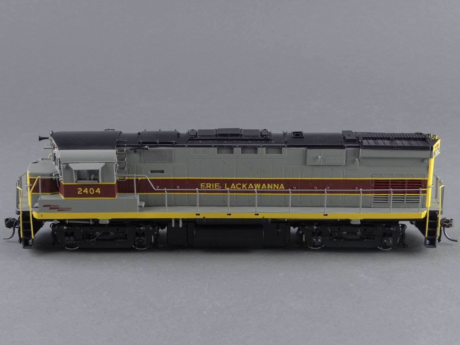 HO Brass Model Train - OMI 1920.1 EL Erie Lackawanna C424 Diesel #2404 - CUSTOM