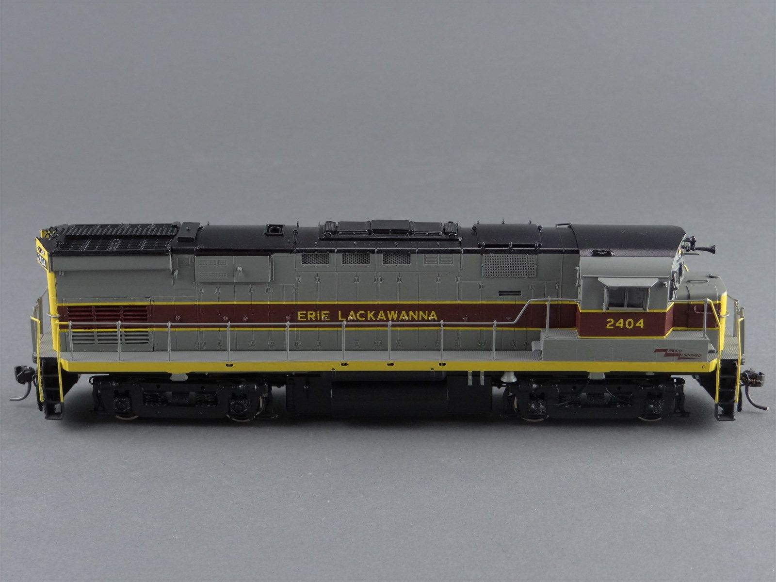 HO Brass Model Train - OMI 1920.1 EL Erie Lackawanna C424 Diesel #2404 - CUSTOM
