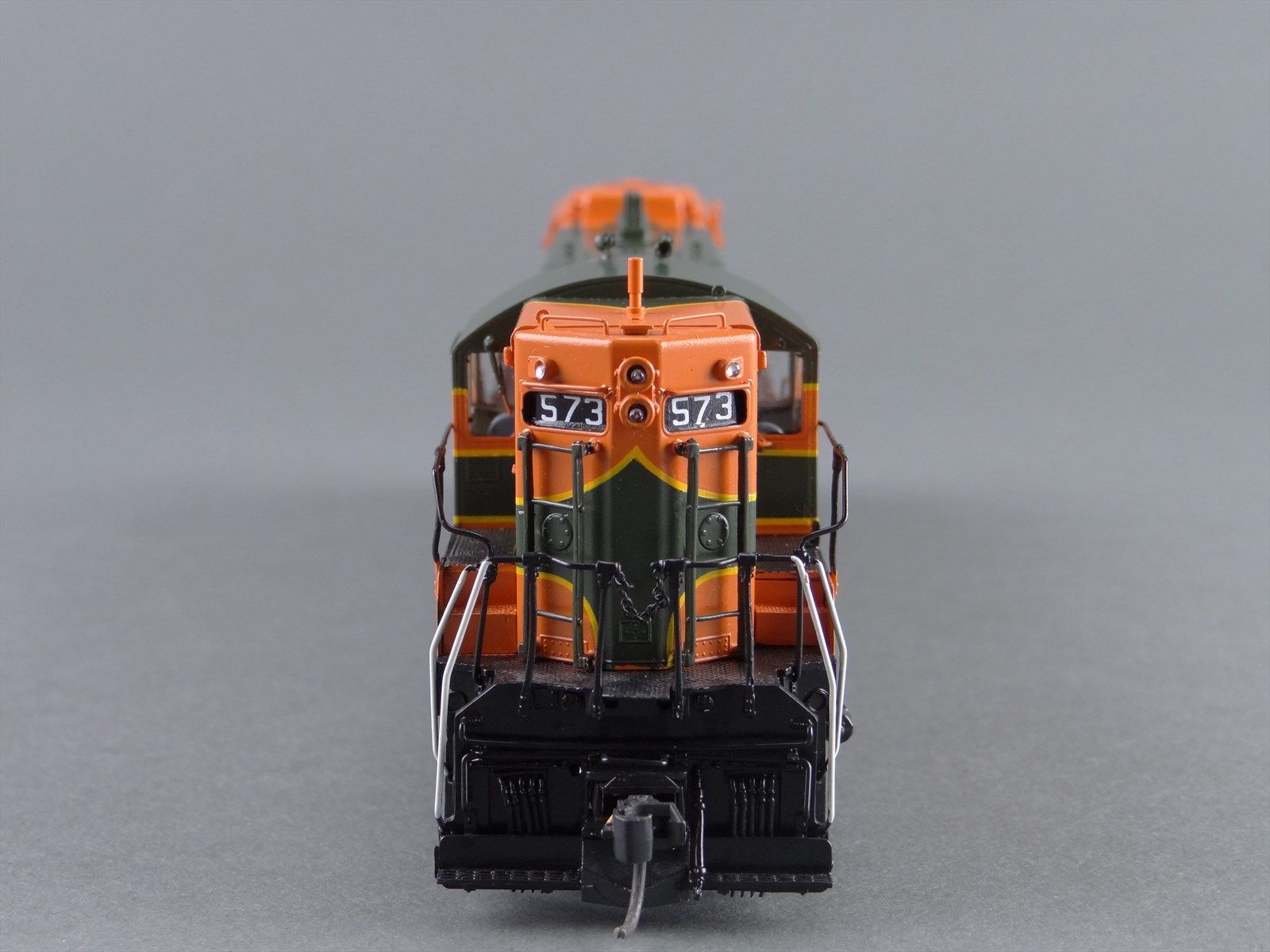 HO Brass Model Train - OMI 5169.1 GN Great Northern SD9 Phase I #573 ...