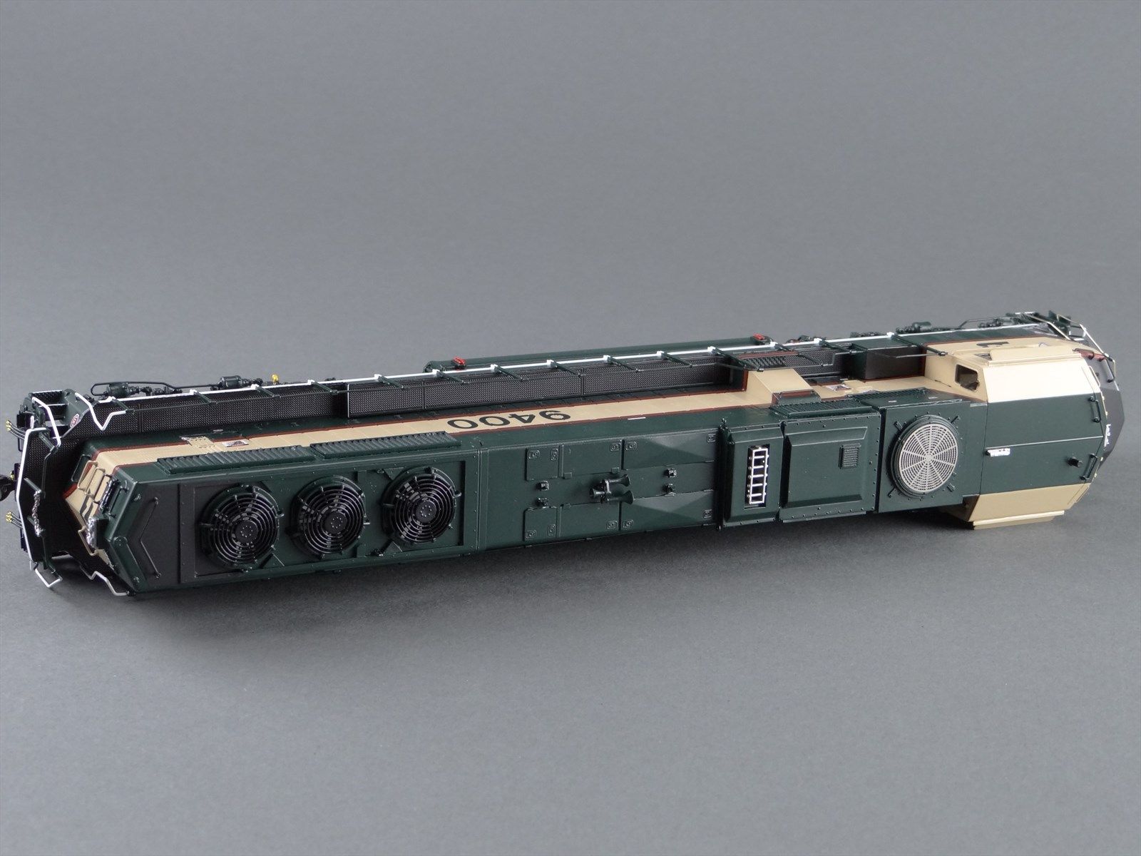 HO Brass MOdel Train - OMI 7900.1 Overland BN Executive SD70MAC Diesel ...