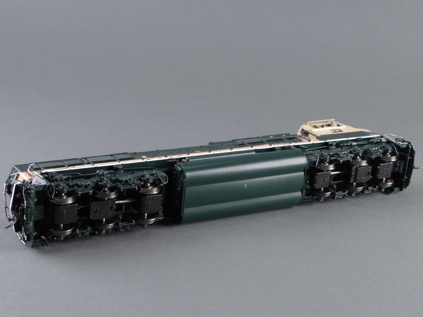 HO Brass MOdel Train - OMI 7900.1 Overland BN Executive SD70MAC Diesel ...