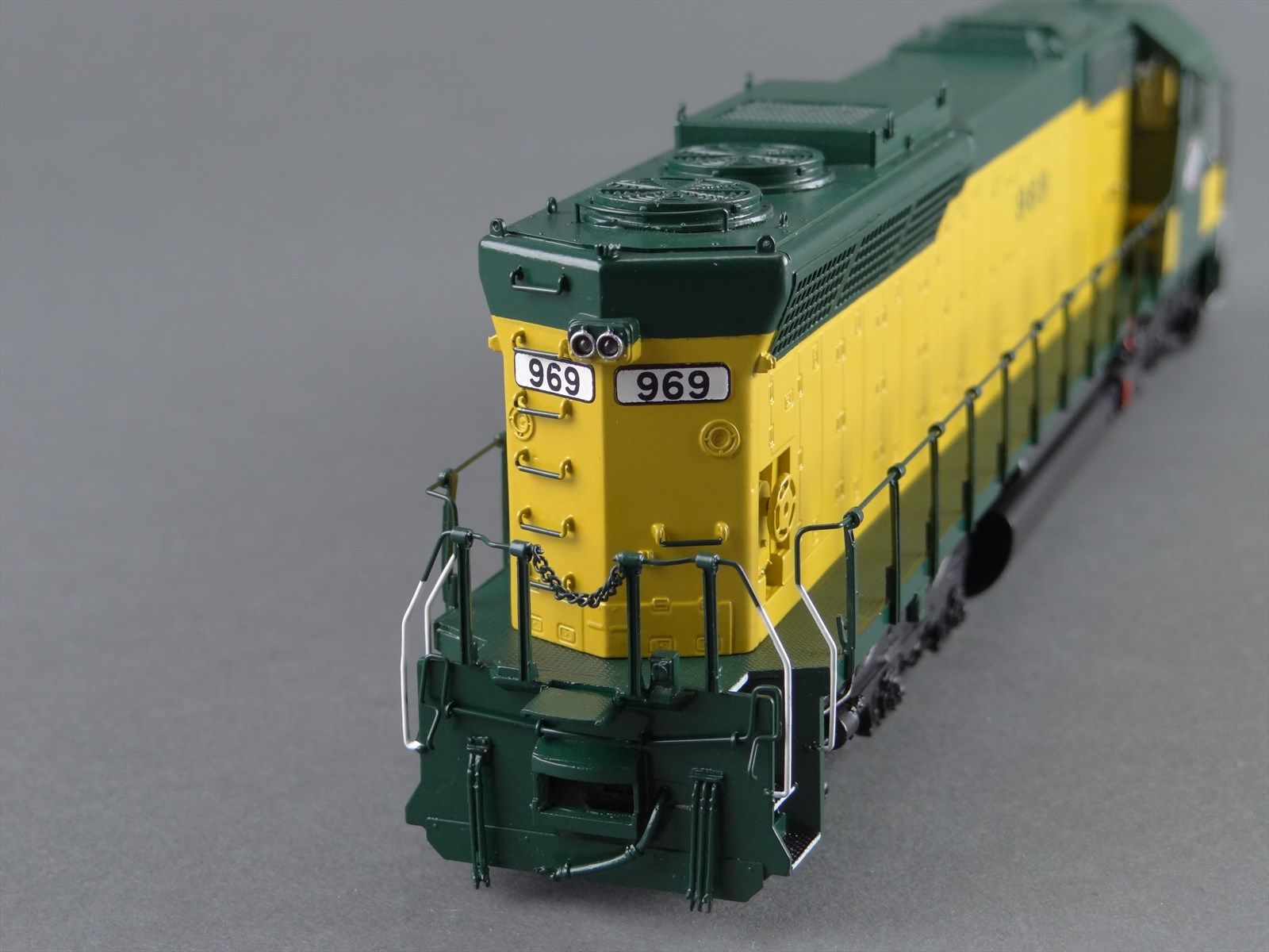 HO Brass Model Train - OMI 6365.1 Overland C&NW Chicango & NorthWestern EMD SD45 #969