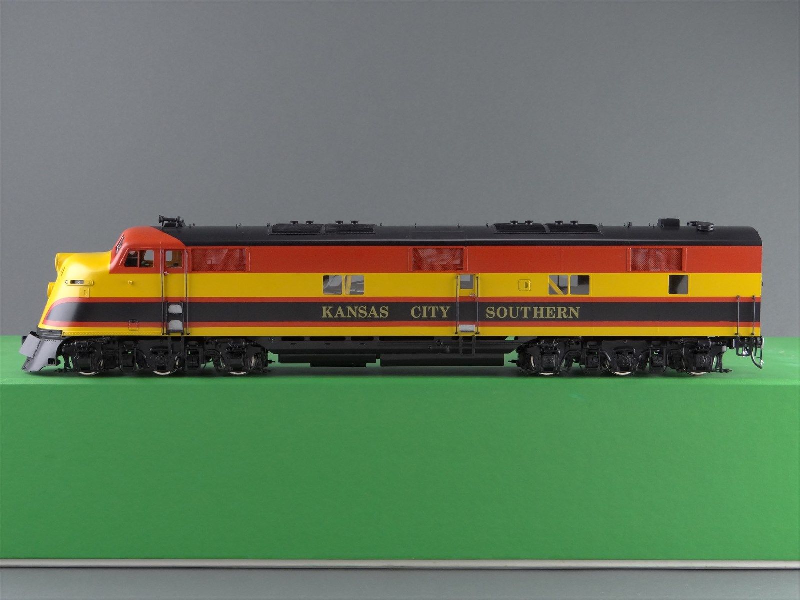 O Scale 2-Rail Brass Model Train - OMI 0236.1 KCS Kansas City Southern ...