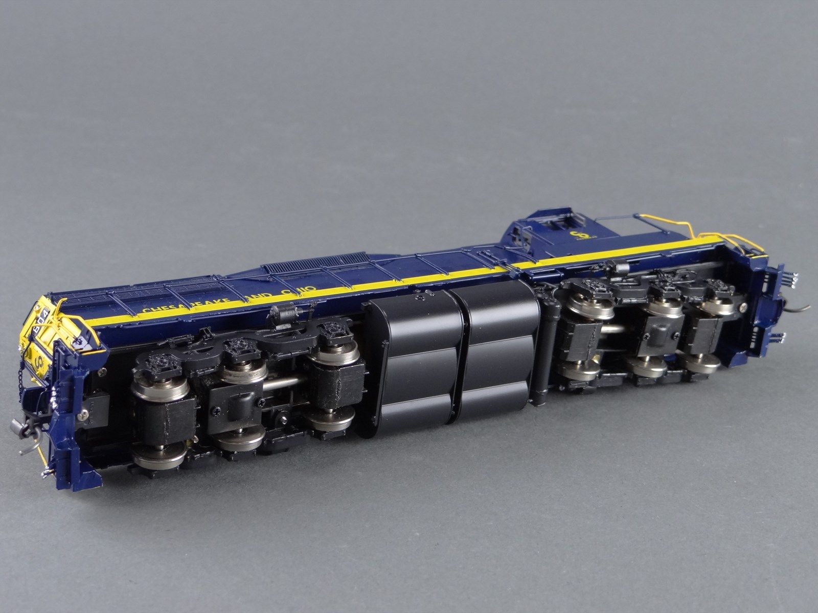 HO Brass Model Train - OMI 6169.1 C&O Chesapeake & Ohio SD18 Diesel w ...