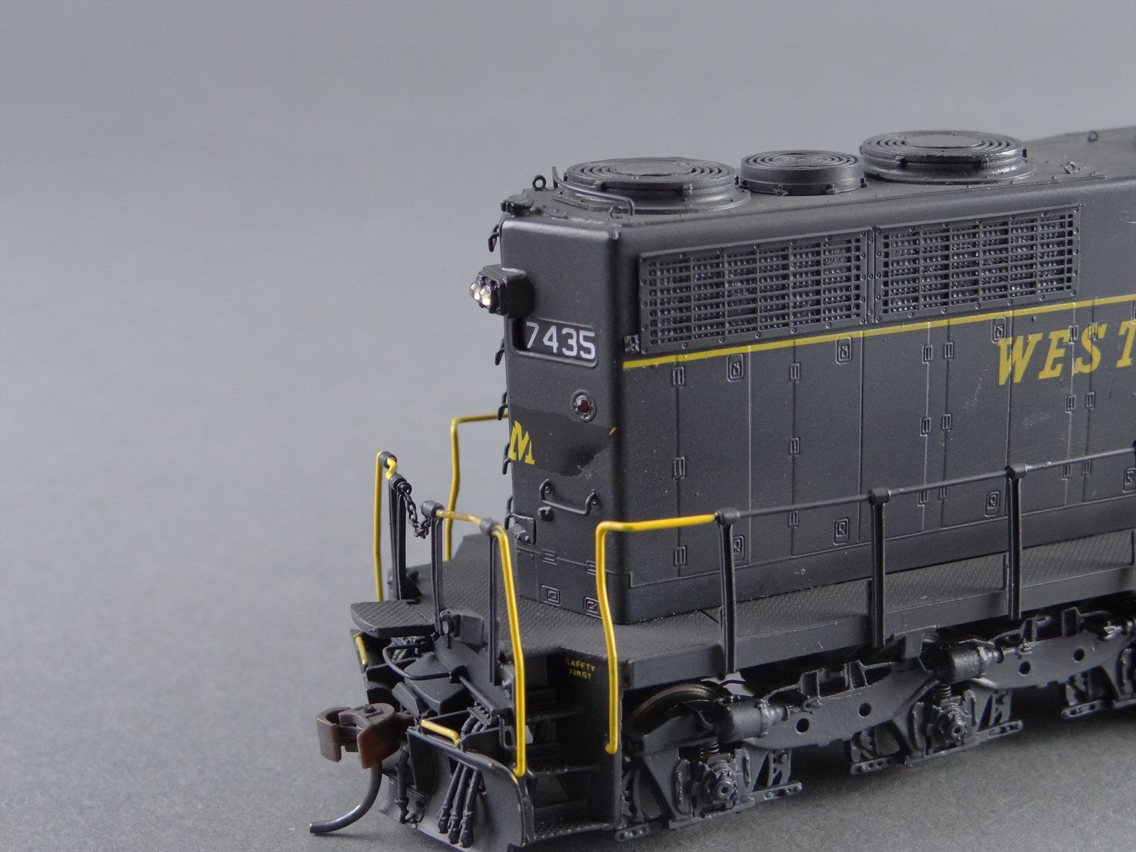 HO Brass Model Train - OMI 5543 WM Western Maryland SD35 Diesel #7435 - Custom