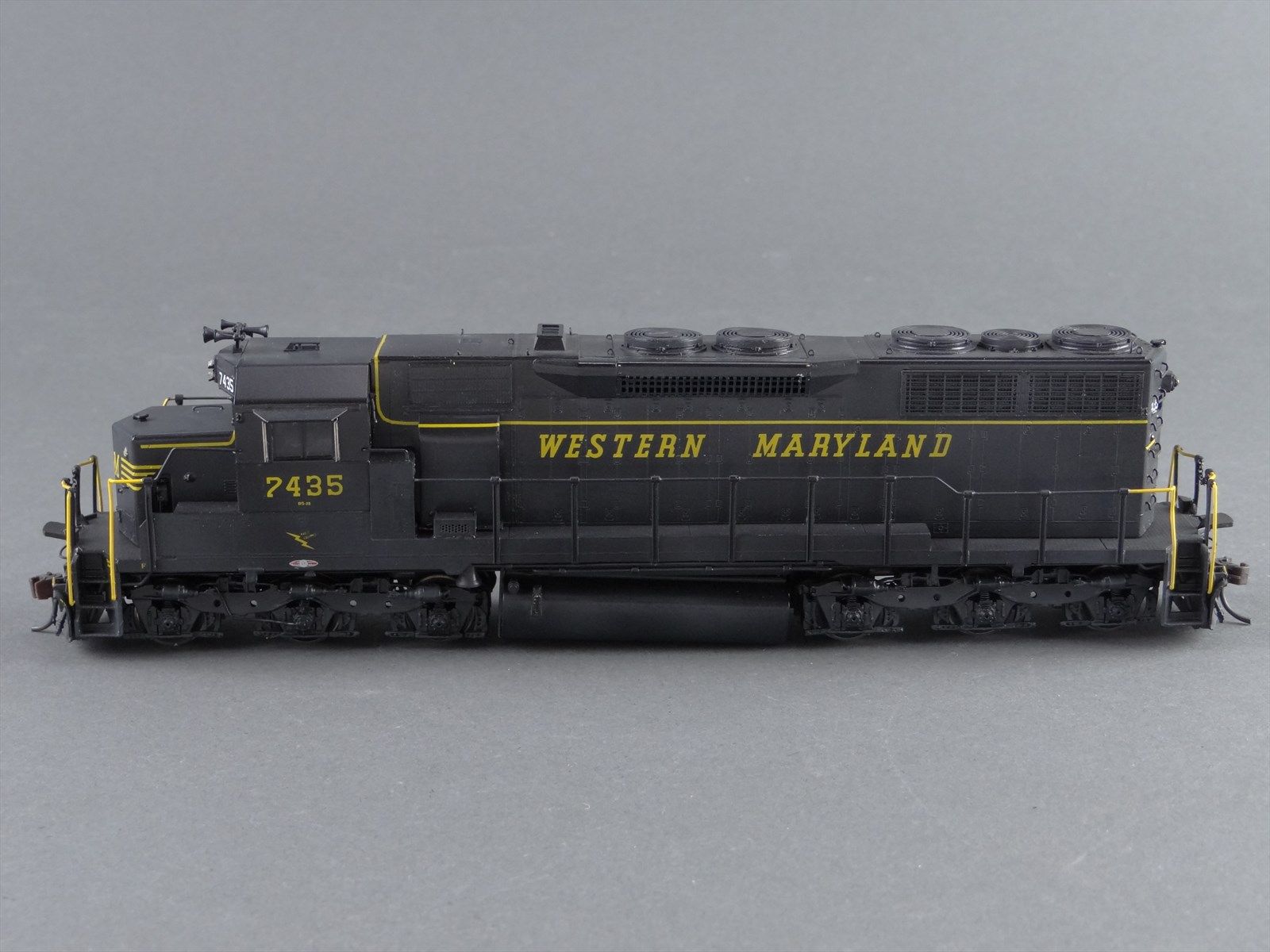HO Brass Model Train - OMI 5543 WM Western Maryland SD35 Diesel #7435 - Custom