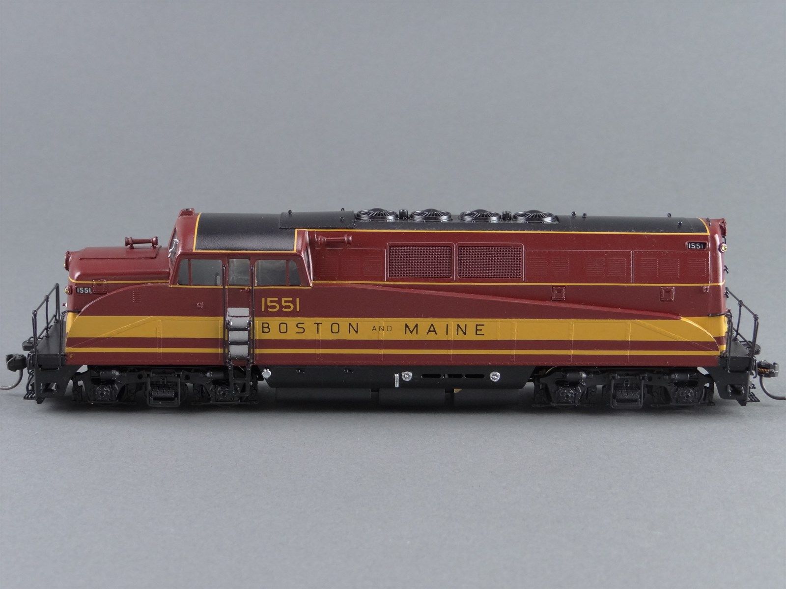 HO Brass Model Train - OMI 1879.1 B&M Boston & Maine EMD BL-2 Diesel ...