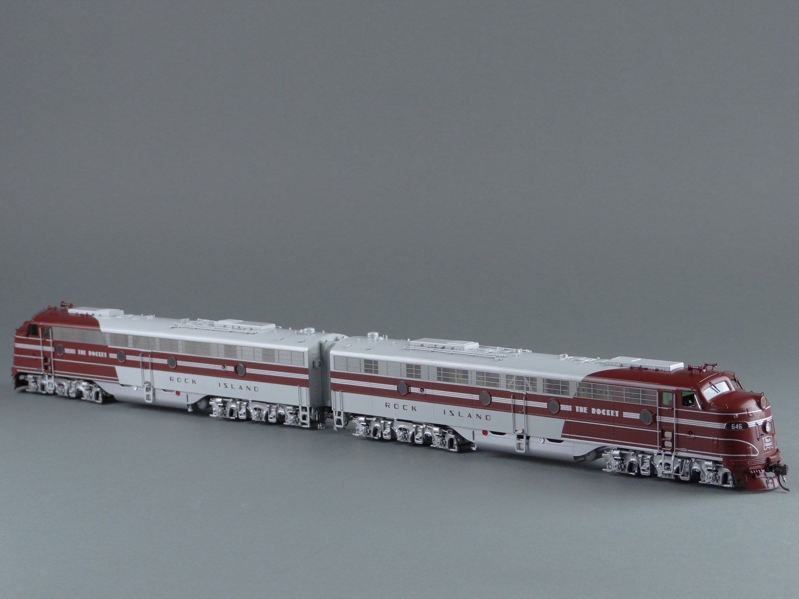 HO CIL 2439.1 Challenger RI Rock Island E8 E8A A/A Diesel Set