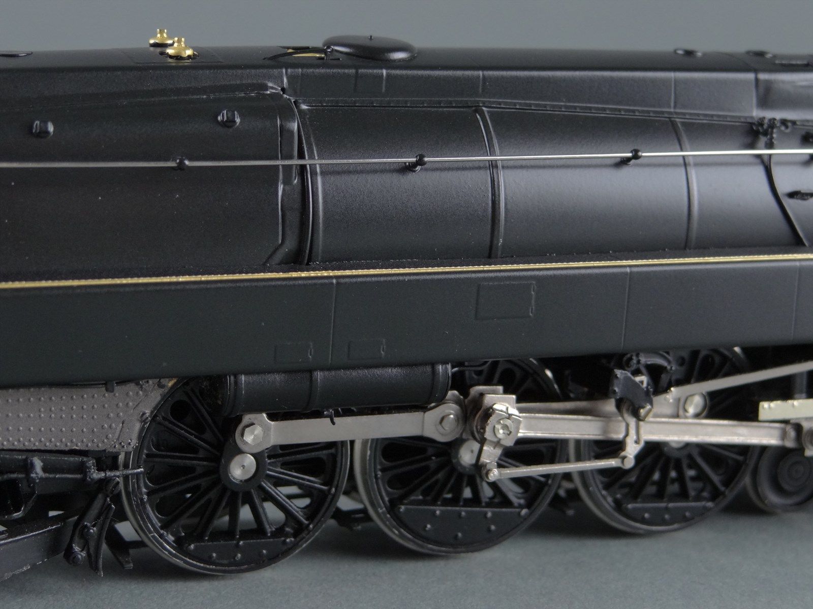 HO CIL 2461.1S PRR Southwind 7-Car Passenger Set + 4-6-2 K-4s Loco w ...