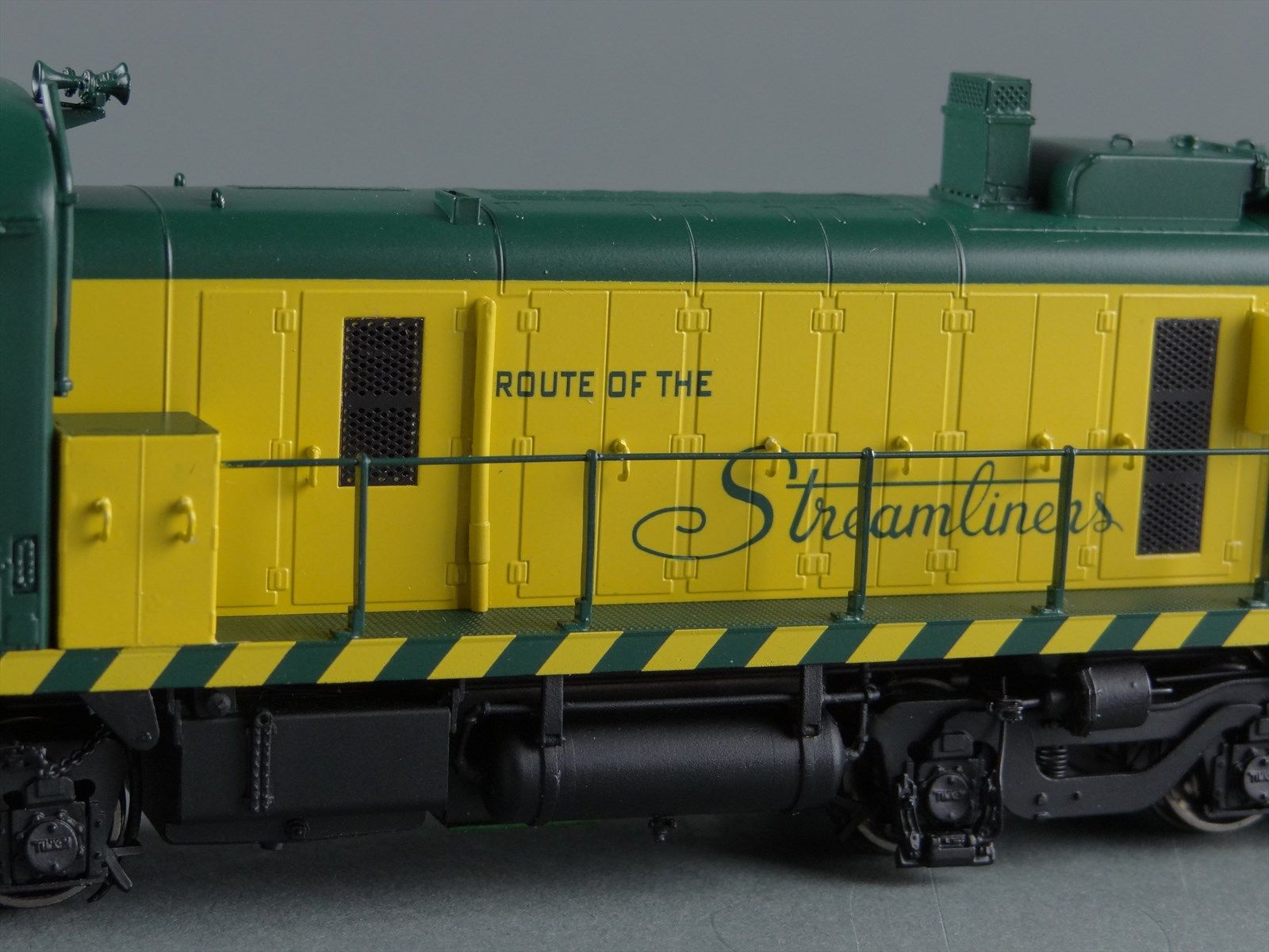 HO OMI Overland CNW Route of the 400 ALCO RSD-5 Hammerhead #1687