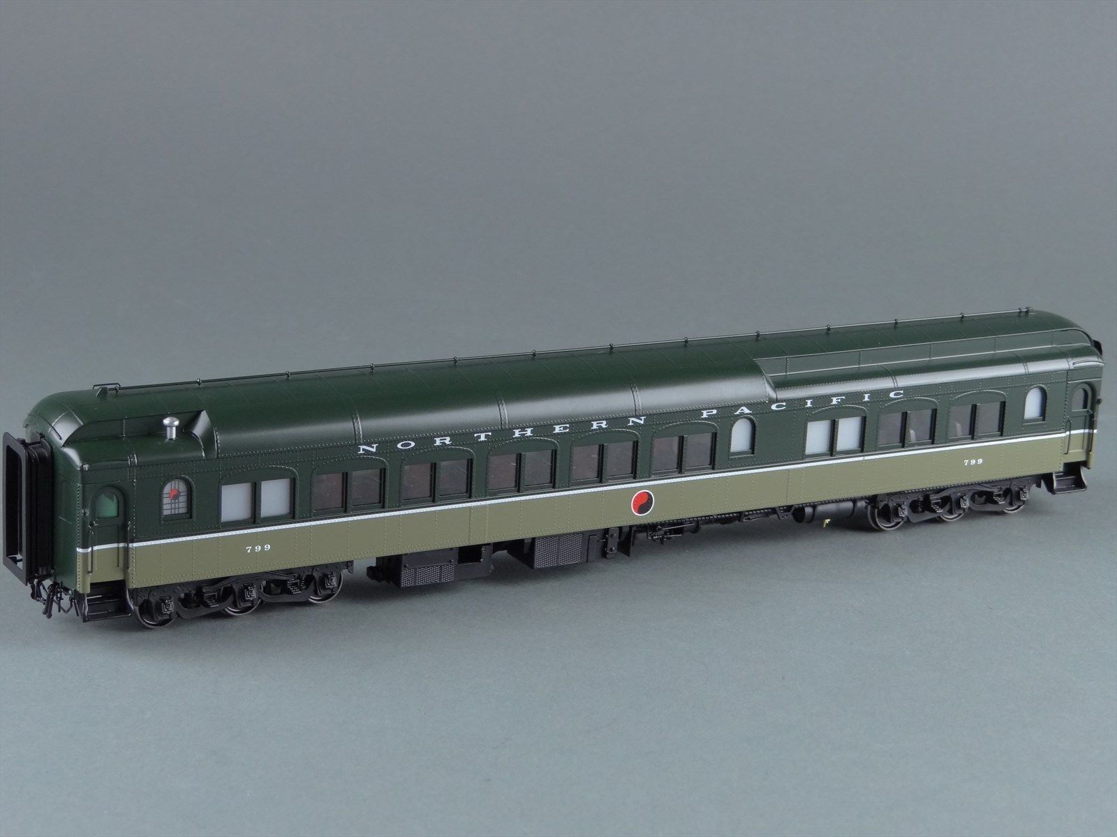 HO W&R Enterprises NP Coach Tourist Car #799 - Loewy Scheme - Interior ...