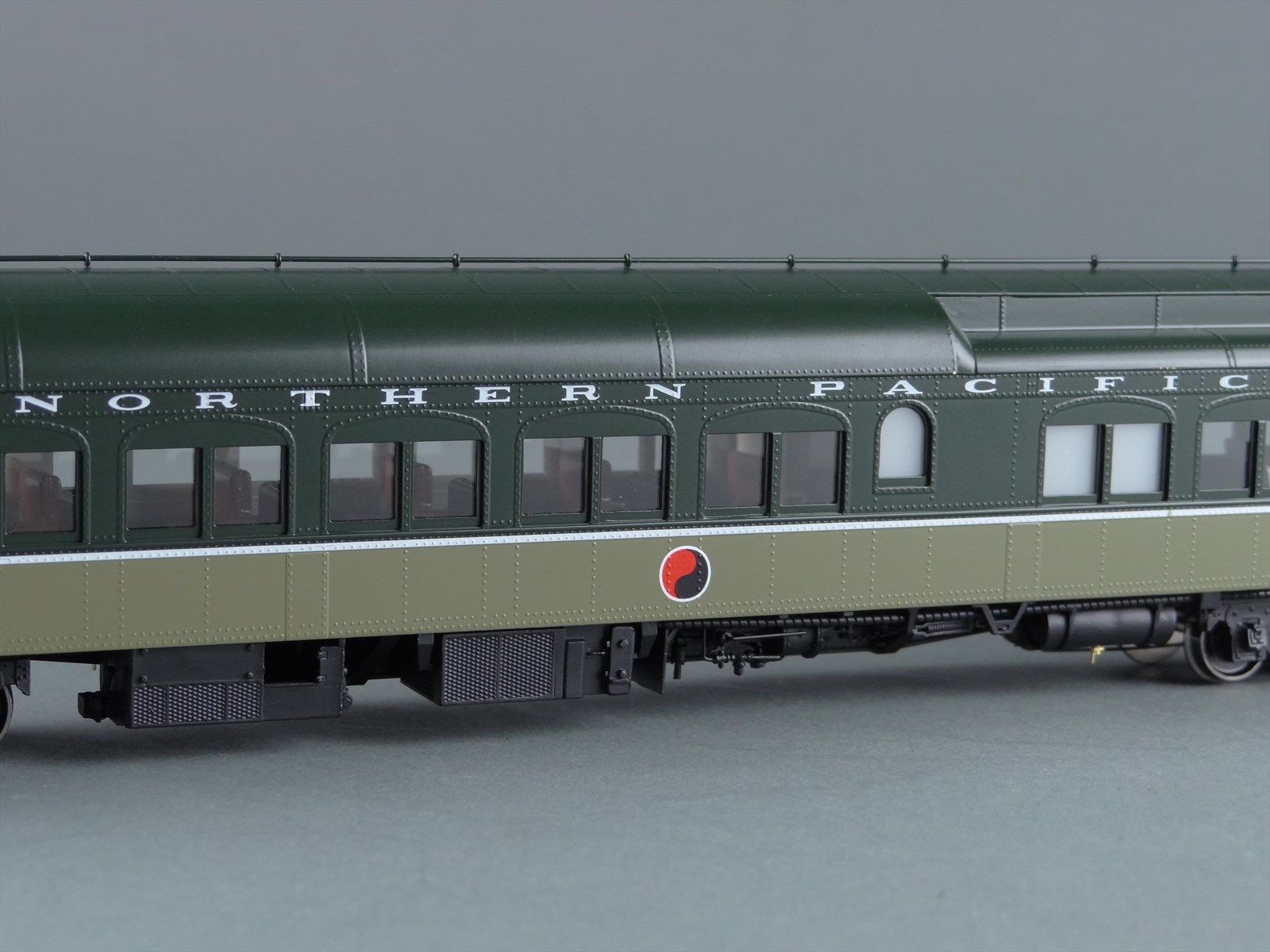 HO W&R Enterprises NP Coach Tourist Car #799 - Loewy Scheme - Interior ...
