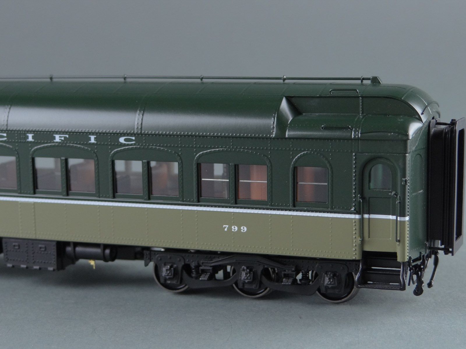 HO W&R Enterprises NP Coach Tourist Car #799 - Loewy Scheme - Interior ...
