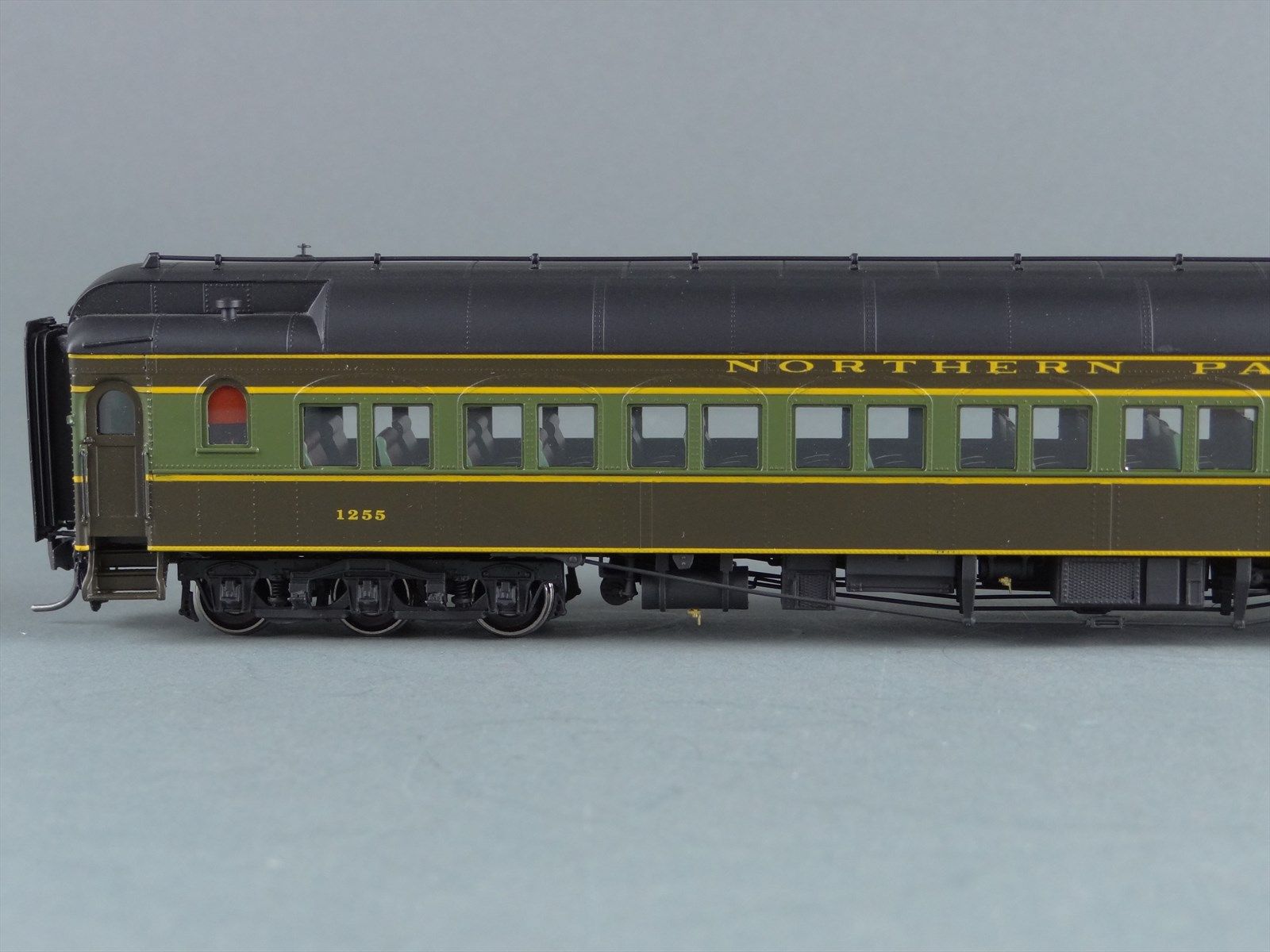 HO W&R Enterprises NP Northern Pacific 1946 NCL - Coach #1255 w ...