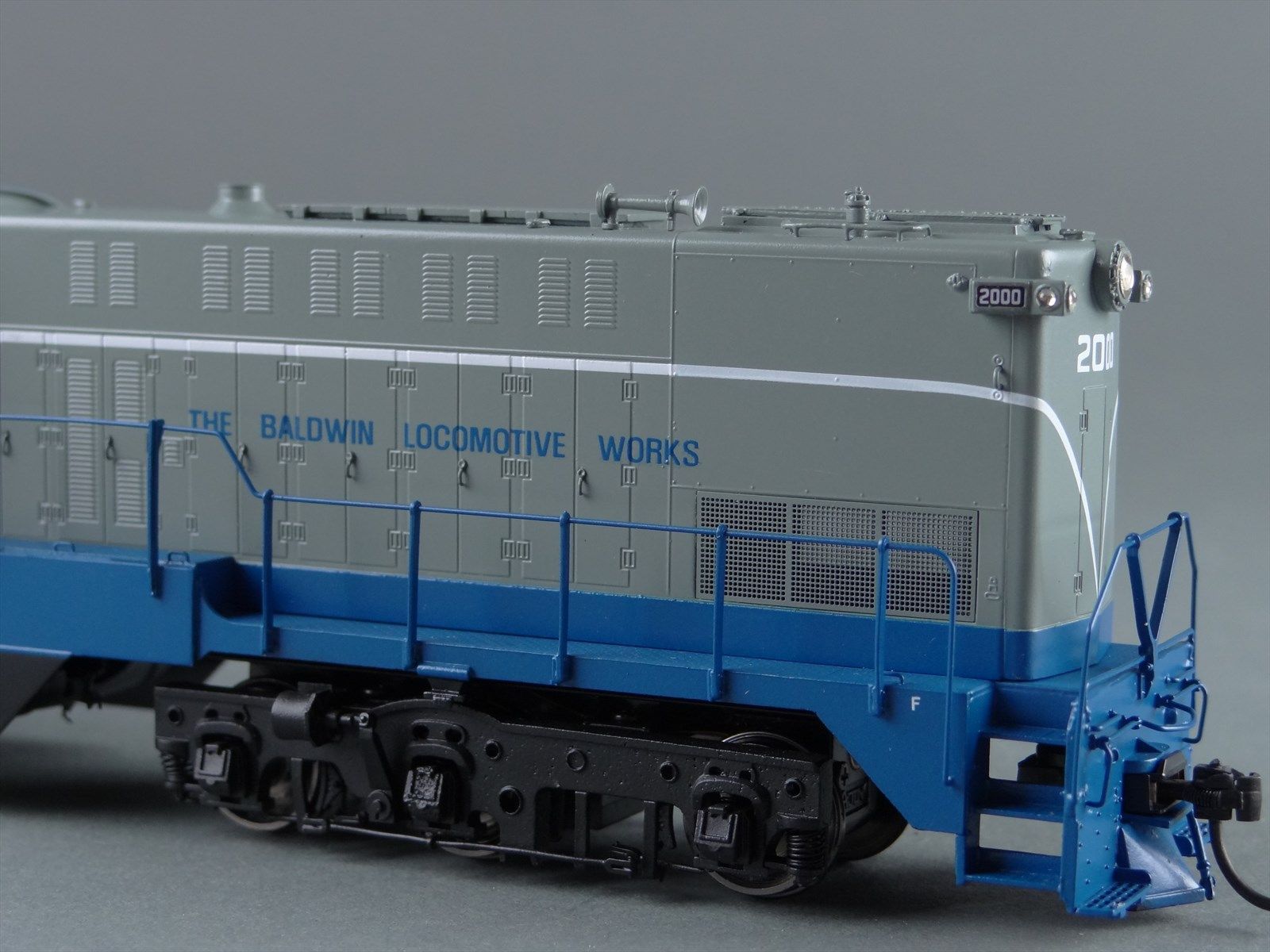 HO Division Point DEMO Demonstrator Blue Bird Baldwin Center Cab #2000