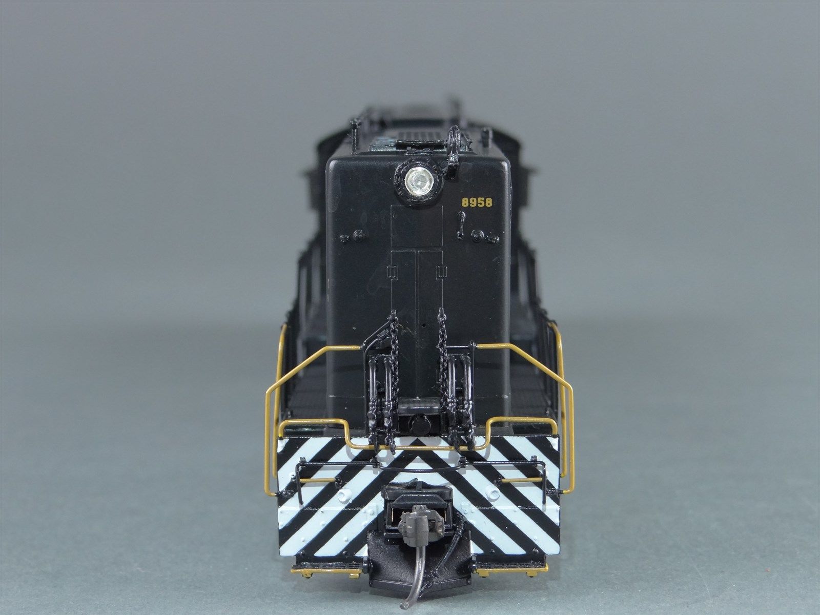 HO Division Point PRR Pennsylvania Baldwin Center Cab #8958