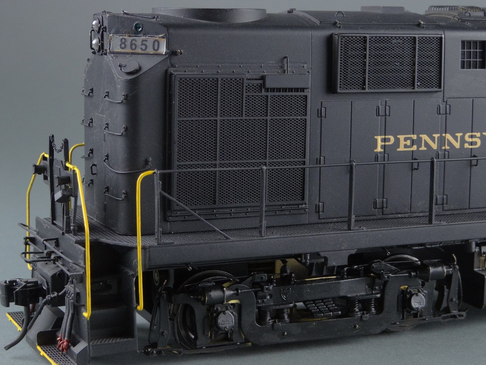 O Scale C&LS PRR RS-11 High Hood, w/o antenna Road# 8650