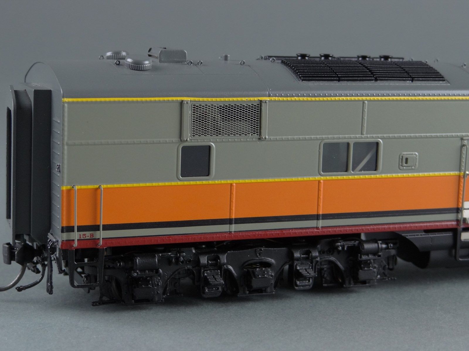 HO Railway Classics Milwaukee 1948 Hiawatha EMD E6 E6AA Diesel A/A SET #15