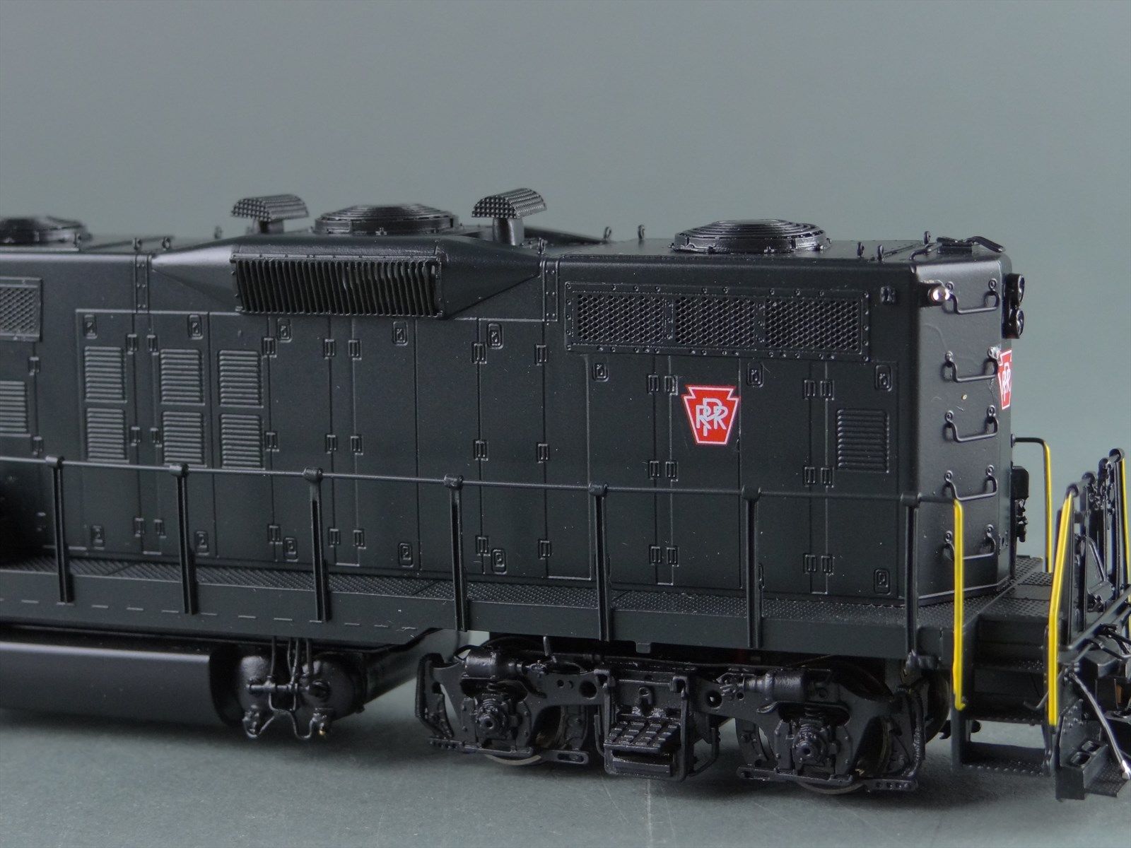 HO Brass Model Train - OMI 5617.1 Overland PRR Pennsylvania GP9 Cabless ...