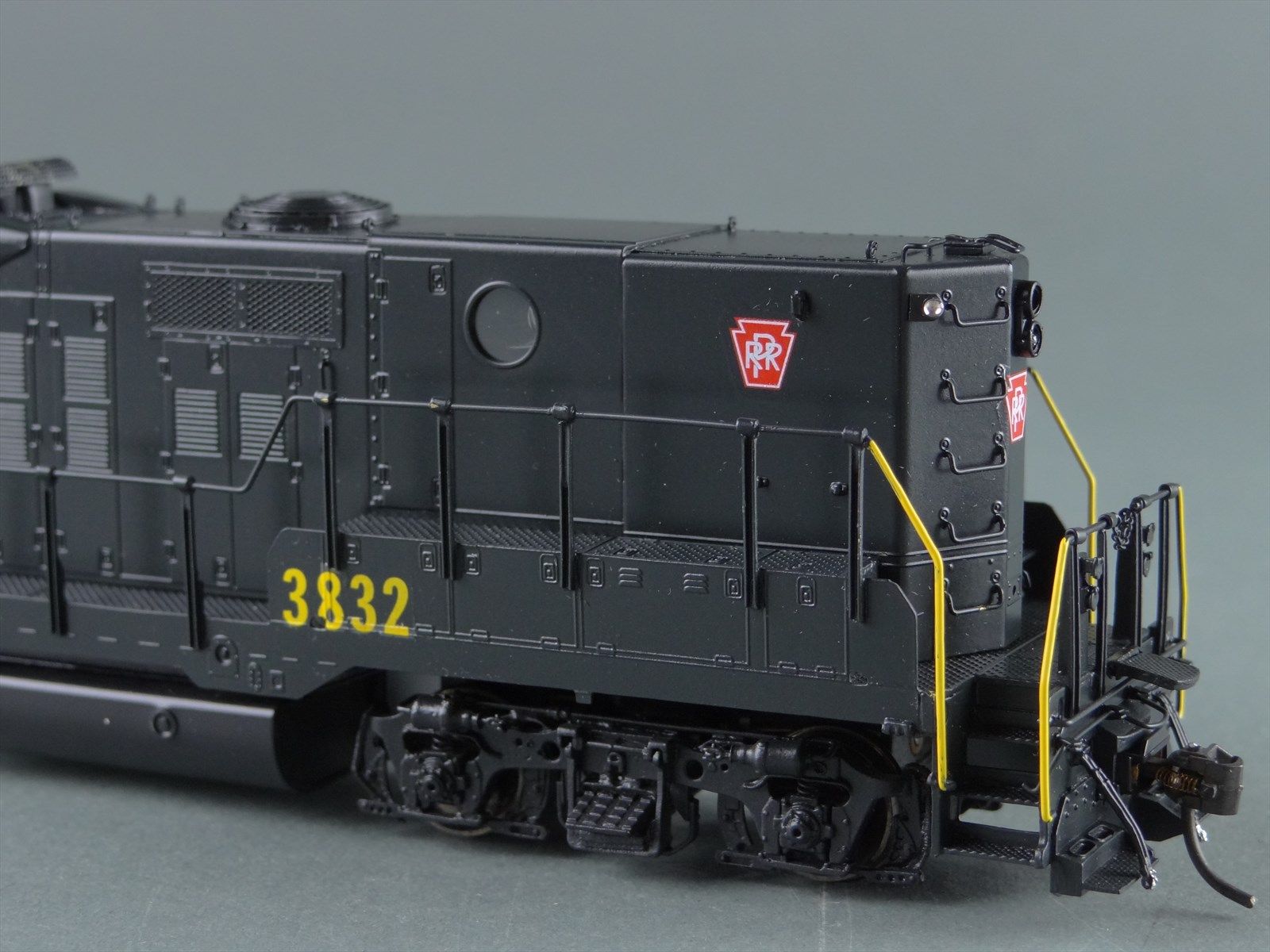 HO Brass Model Train - OMI 5617.1 Overland PRR Pennsylvania GP9 Cabless ...
