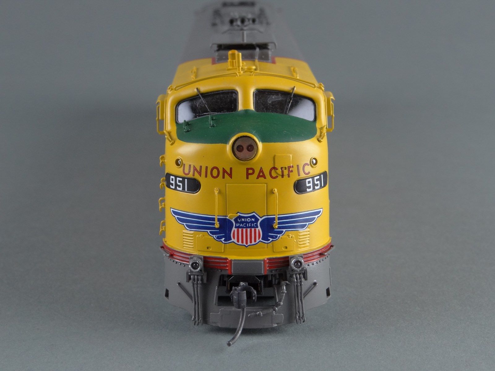 HO Brass Model Train - OMI #6225.1 Union Pacific ABA E9 Executive Set