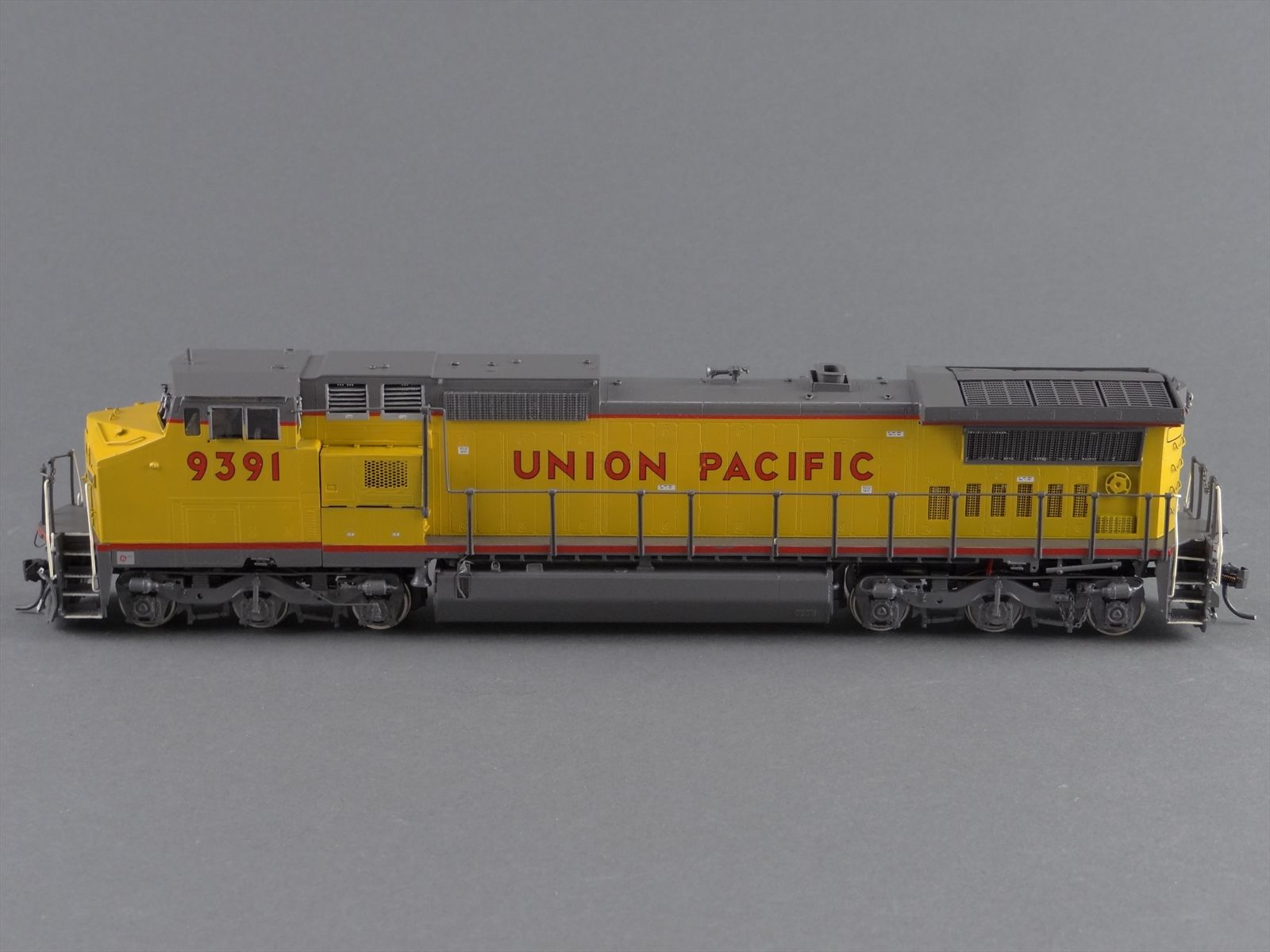 HO Brass Model Train - OMI 5154 UP Union Pacific Dash 8-40CW C40-8W ...