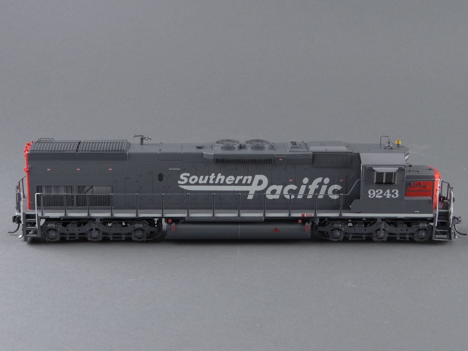 HO Brass Model Train - OMI AA-1128-1 SP Southern Pacific SD45T-2 Diesel #9243 - 2005 Run