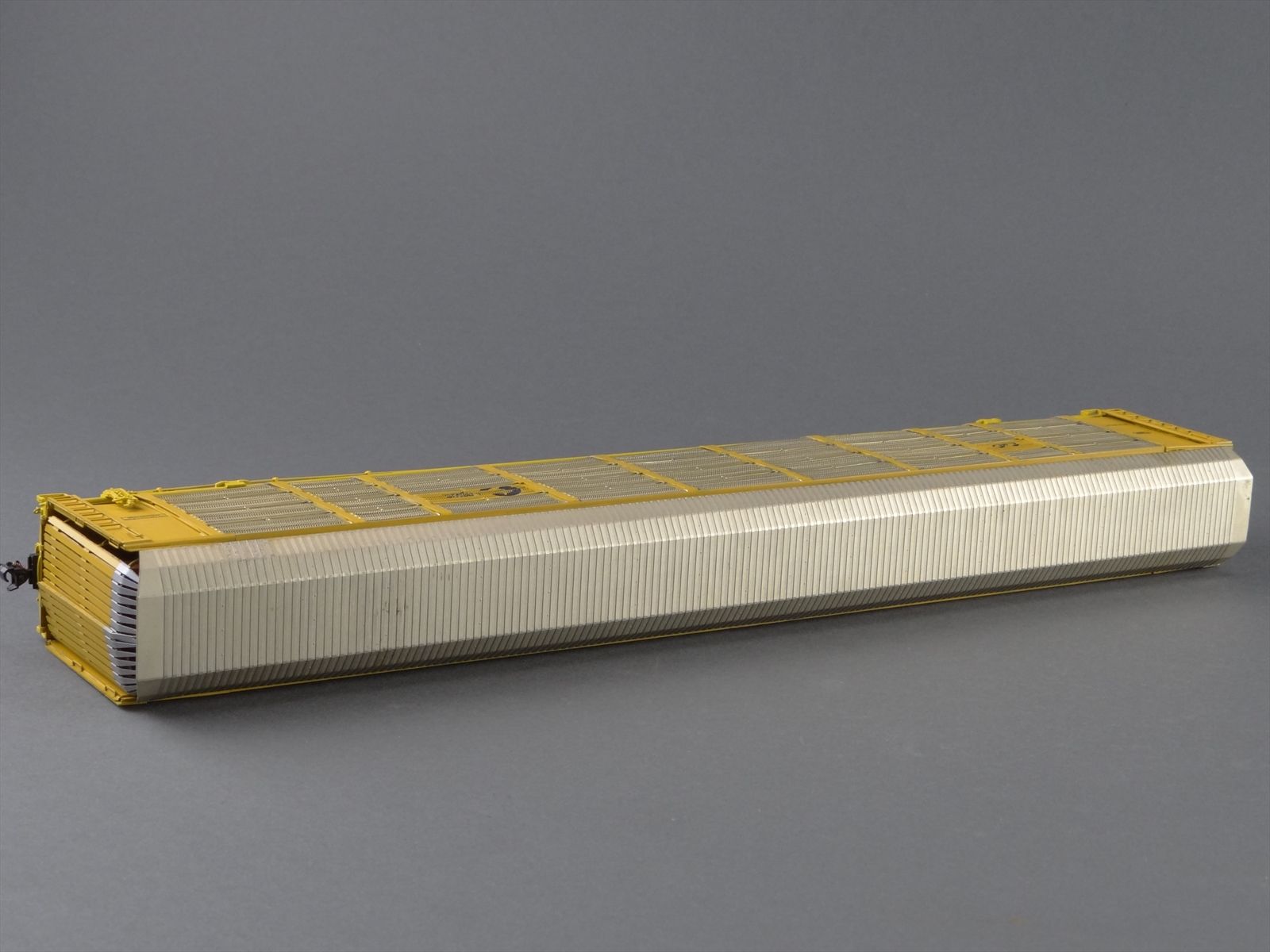 HO Brass Model Train - OMI 3078.1 C&O Portec Bi-Level Auto Rack ...