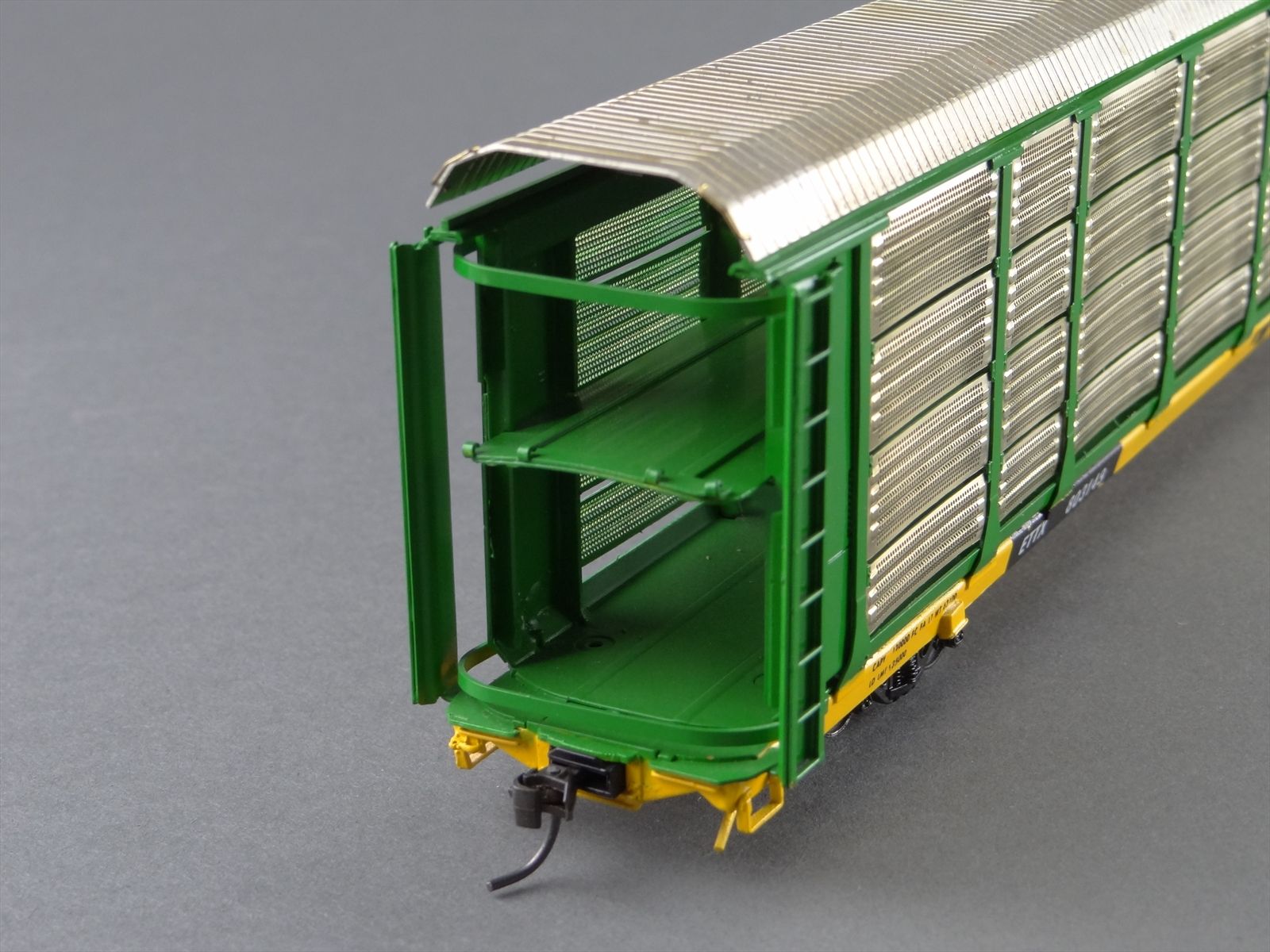HO Brass Model Train - OMI 3120 TTX Thrall Bi-Level Enclosed Auto Rack ...