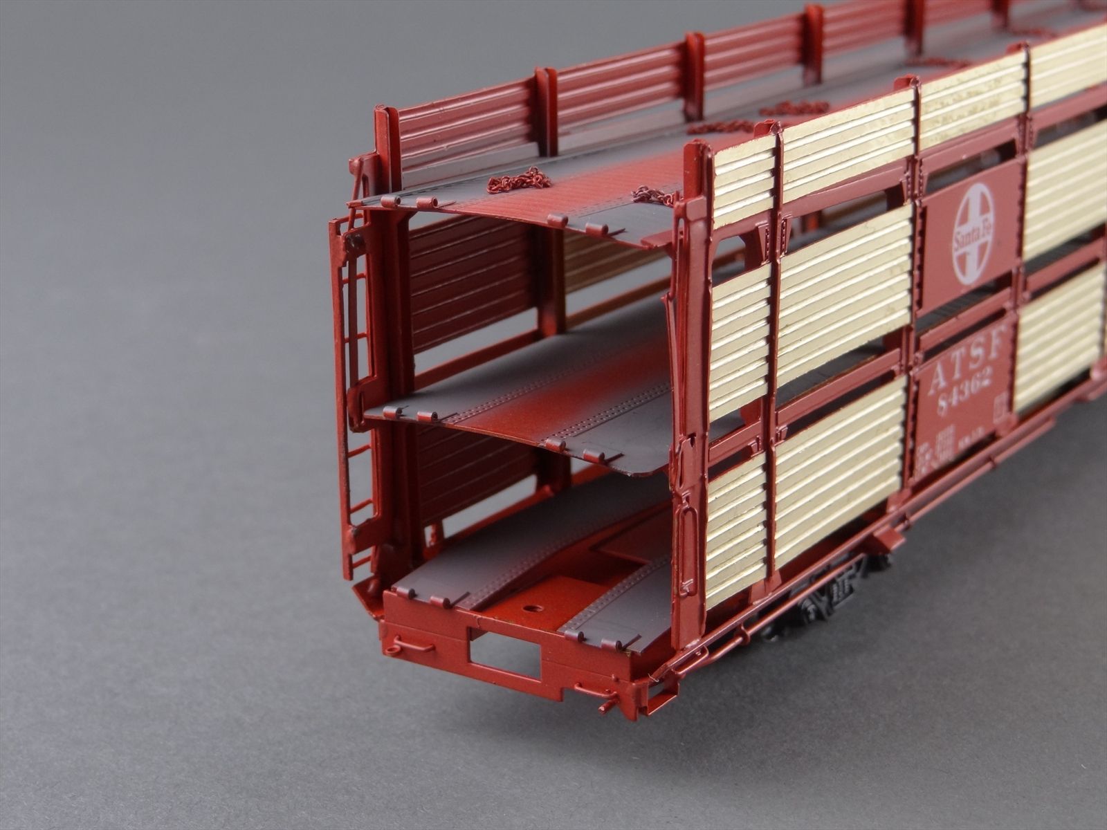 HO Brass Model Train - OMI 1395.1 ATSF Santa Fe Tri-Level Auto Rack ...