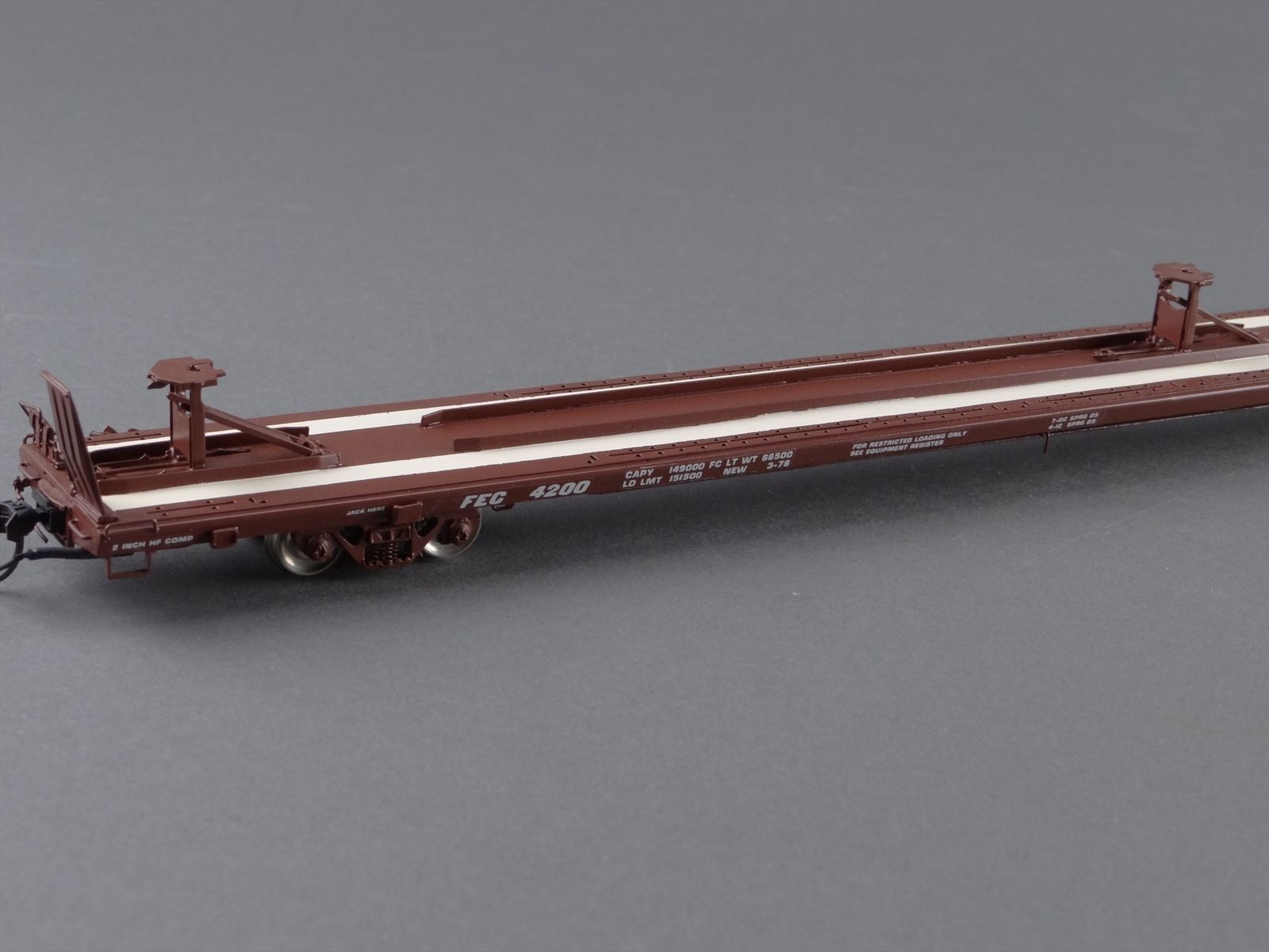 HO Brass Model Train - OMI 3025.2 FEC 89' TOFC Trailer Train Flat Car ...