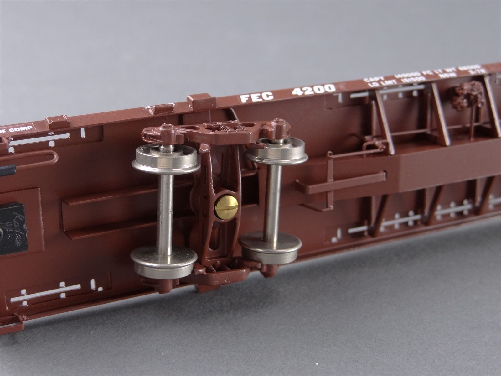 HO Brass Model Train - OMI 3025.2 FEC 89' TOFC Trailer Train Flat Car ...