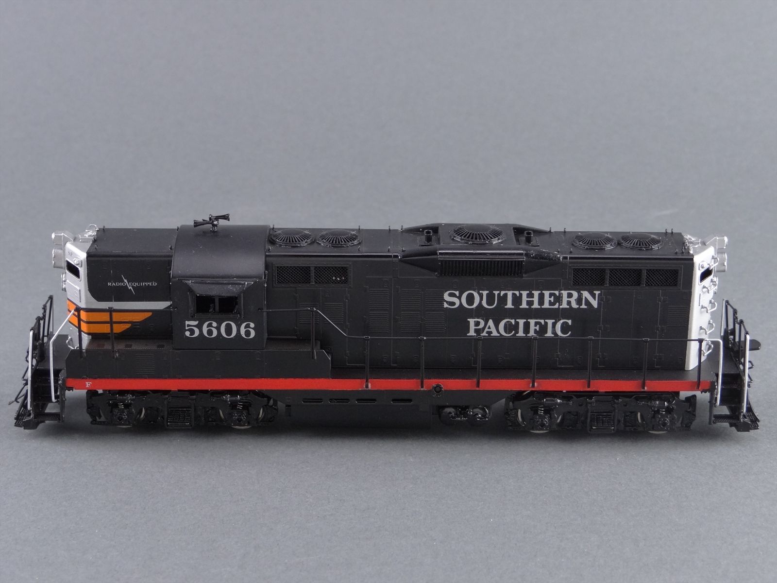 HO Brass Model Train - Key Imports SP Southern Pacific GP-9 Diesel #5606