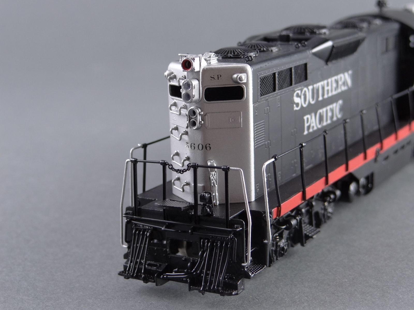 HO Brass Model Train - Key Imports SP Southern Pacific GP-9 Diesel #5606