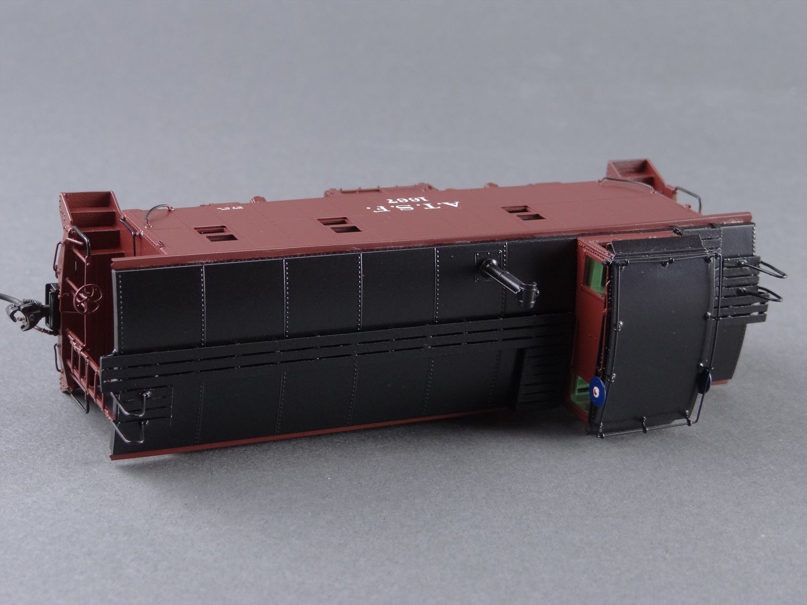 HO Brass Model Train - DP - Division Point - AT&SF Round Roof Caboose ...