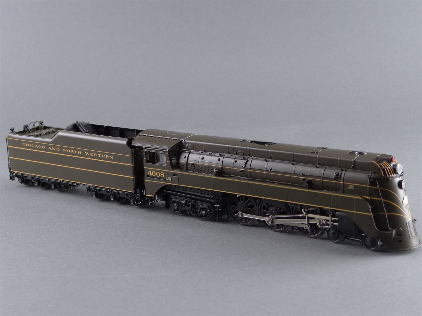 HO Brass Model Train - CIL 2270.1 Challenger C&NW 4-6-4 E-4 #4008 - Coal / Streamlined