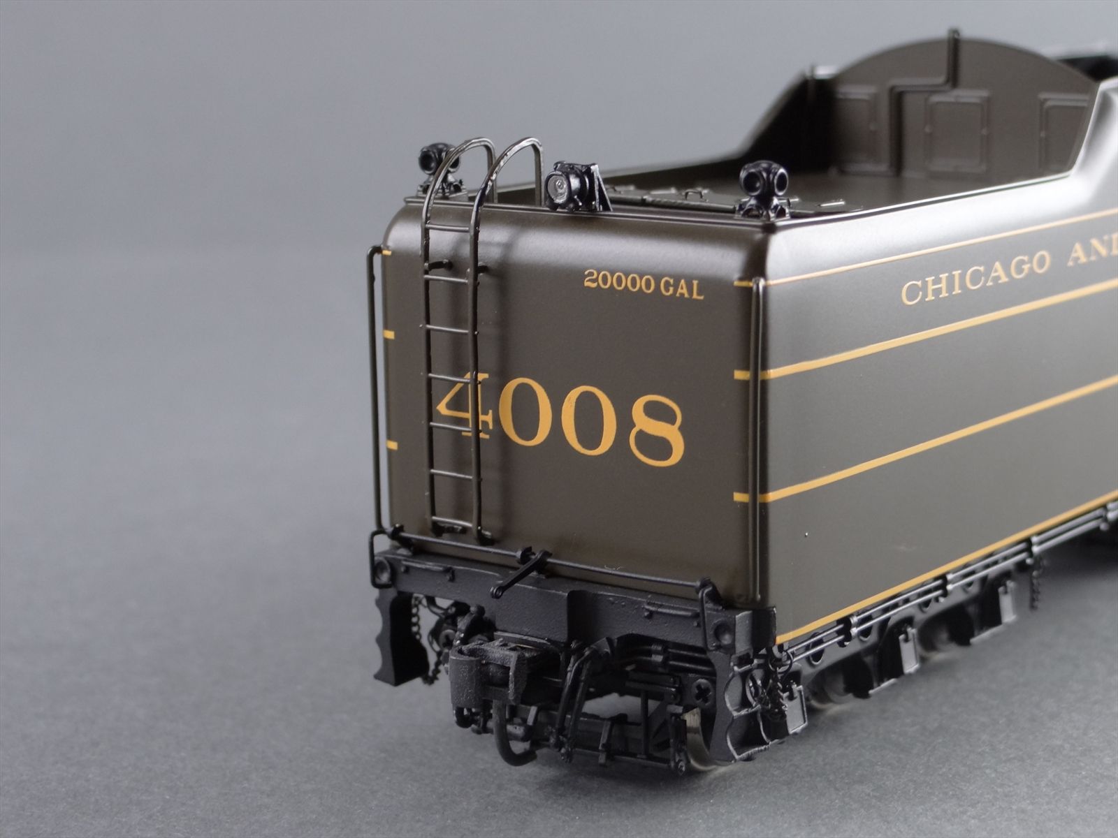 HO Brass Model Train - CIL 2270.1 Challenger C&NW 4-6-4 E-4 #4008 - Coal / Streamlined